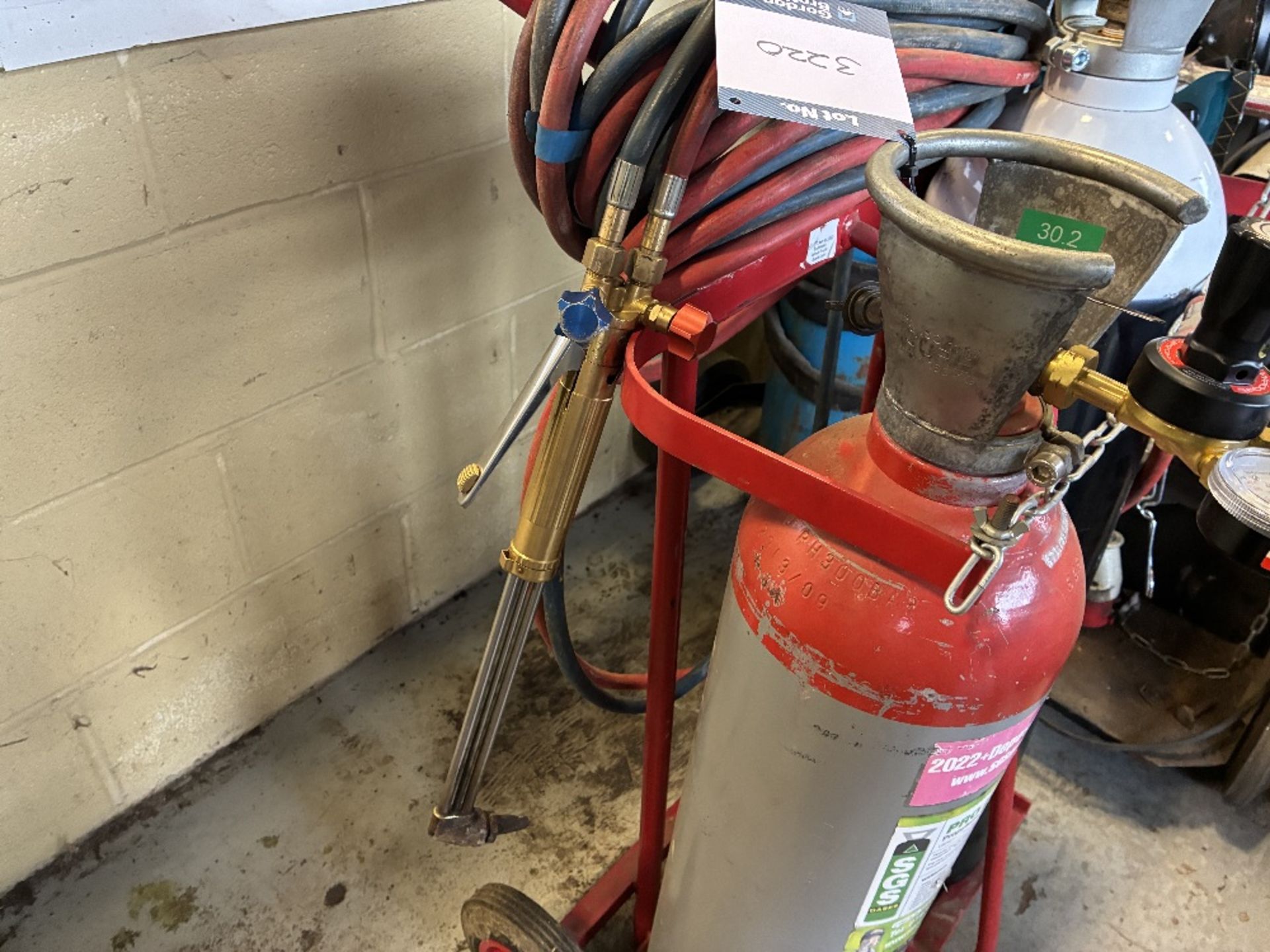 Oxy/Acetylene Torch Kit To Include Trolley, Torch, Regulators & Bottles