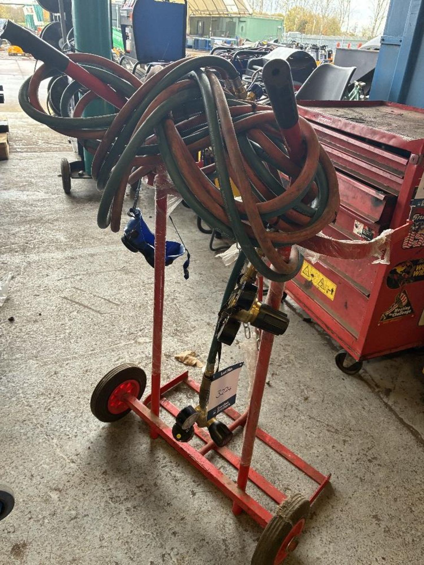 Oxy/Acetylene Torch Kit To Include Trolley, Torch & Regulators