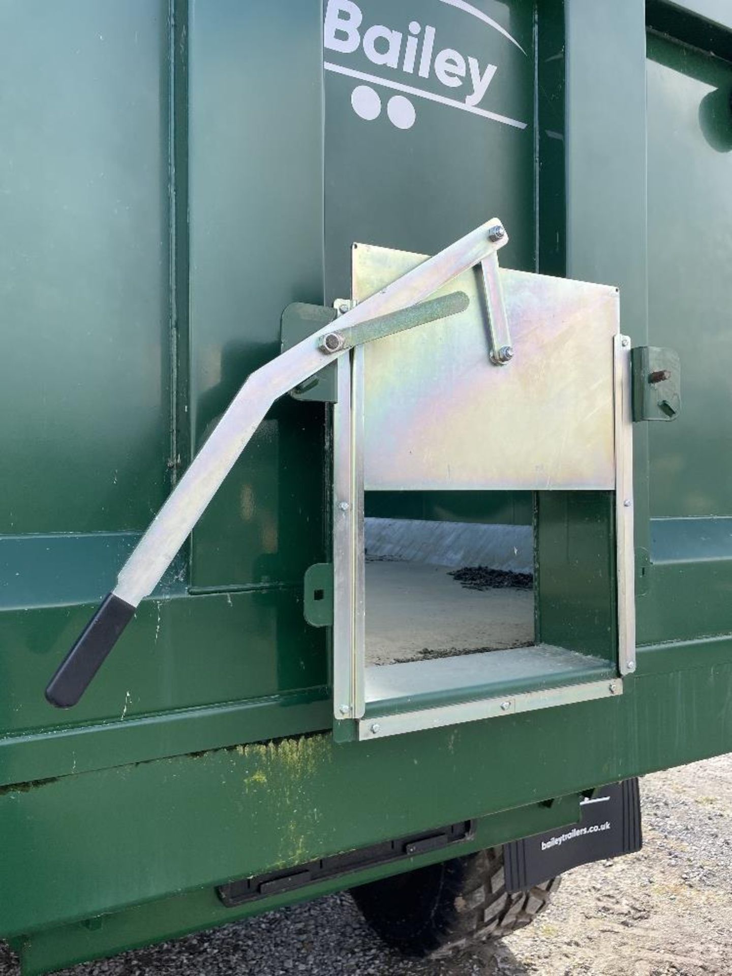 Bailey TB2 Material Handling Hydraulic Twin Axle Tipping TrailerSerial ...