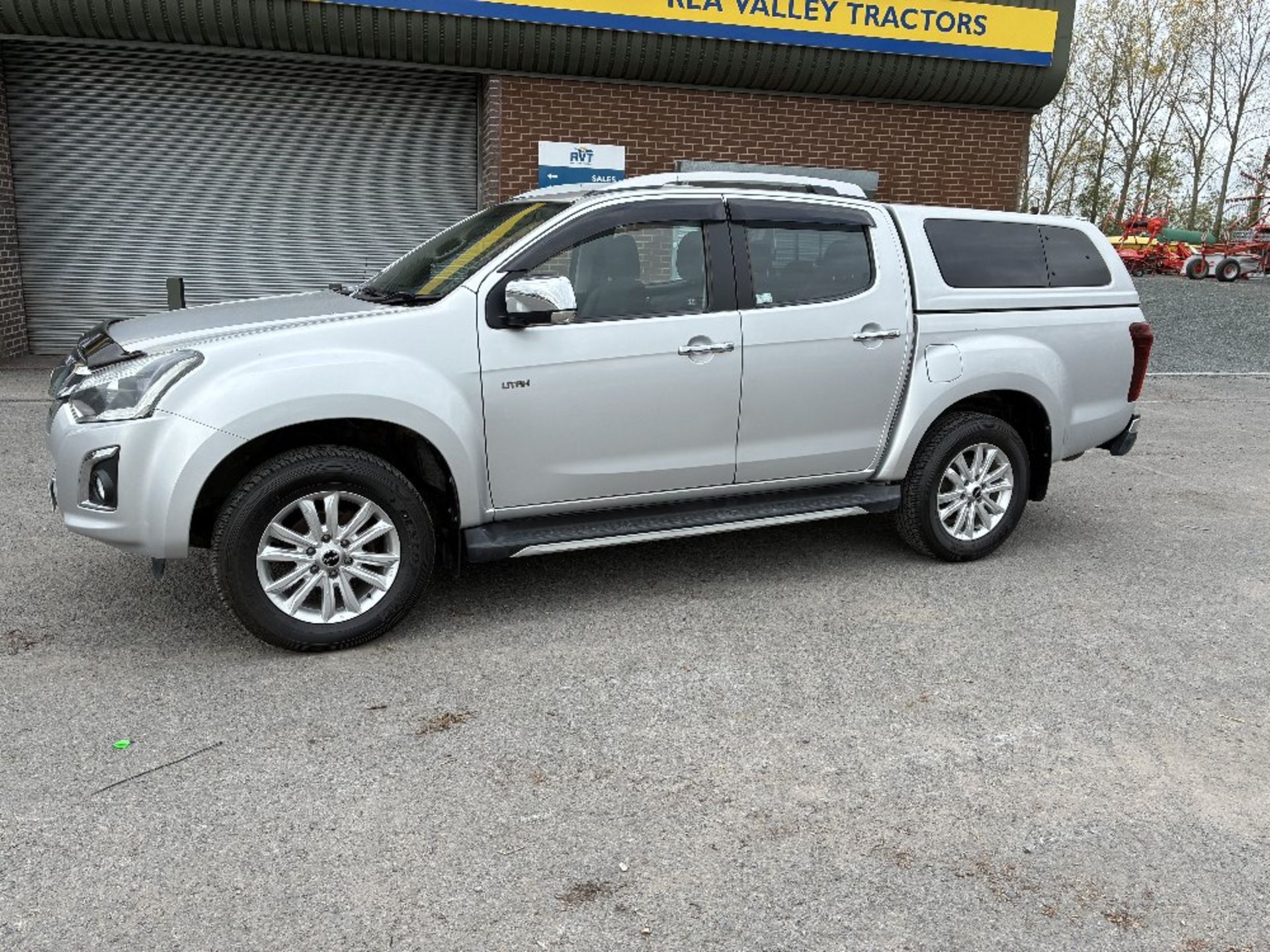 DX70 WCM Isuzu D-Max Utah Double Cab Pick up AutoComplete with:Colour ...
