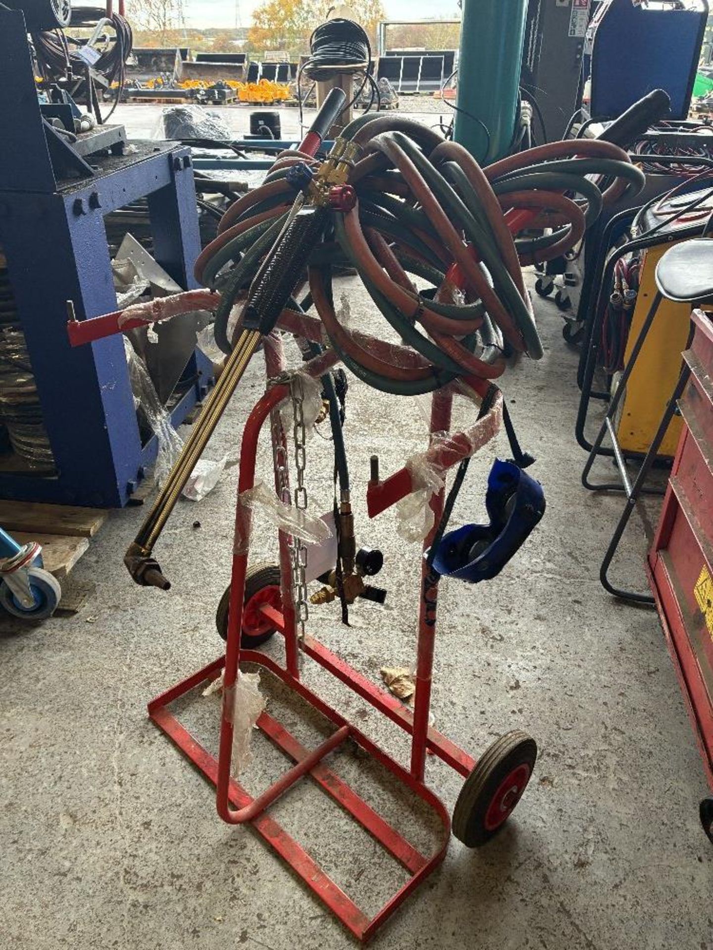 Oxy/Acetylene Torch Kit To Include Trolley, Torch & Regulators