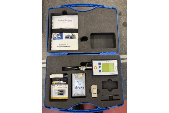 Taylor Hobson Surtronic 25 portable surface roughness tester kit
