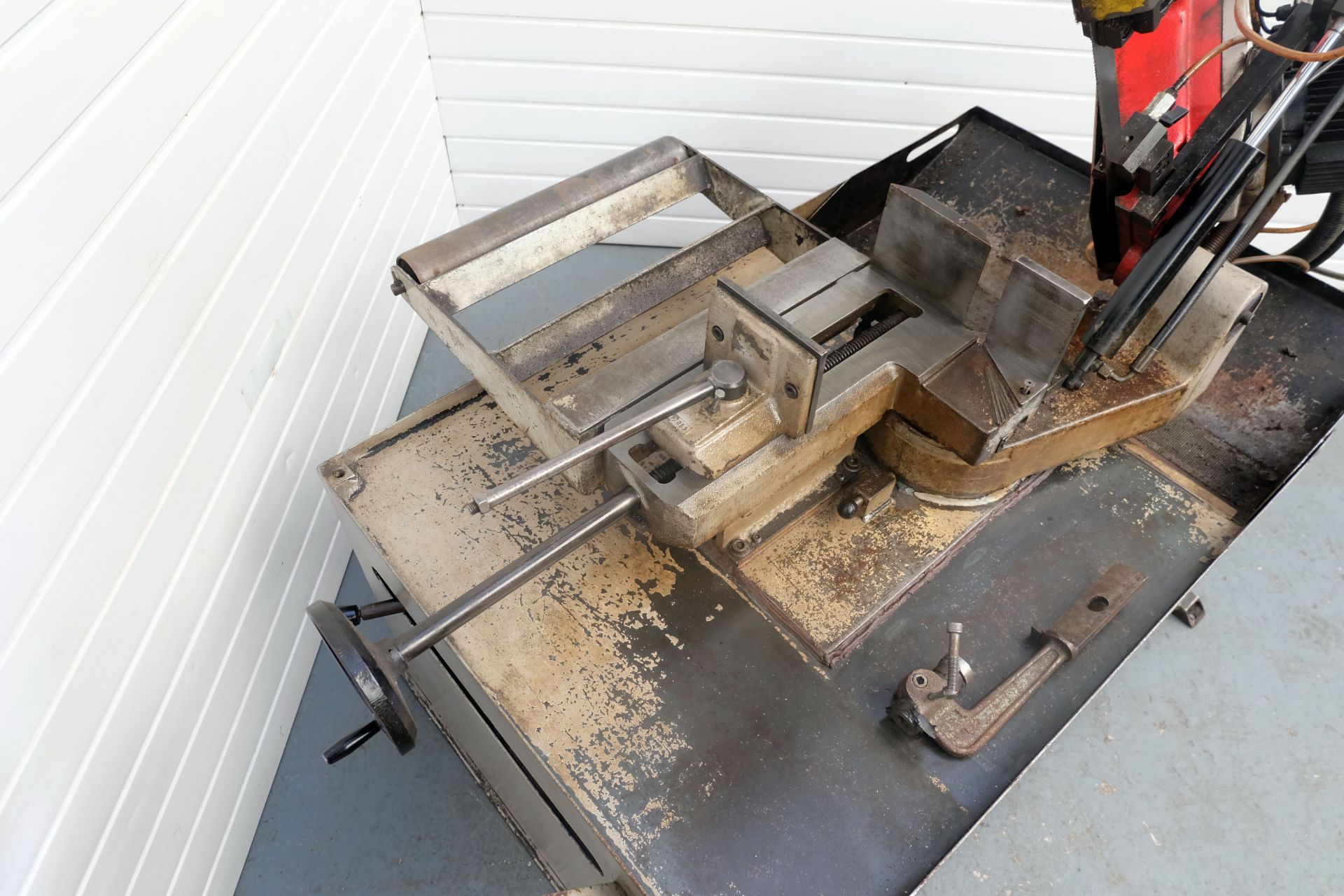 Bomar STG 230G Semi-Auto Horizontal Bandsaw. Capacity 230mm Round ...