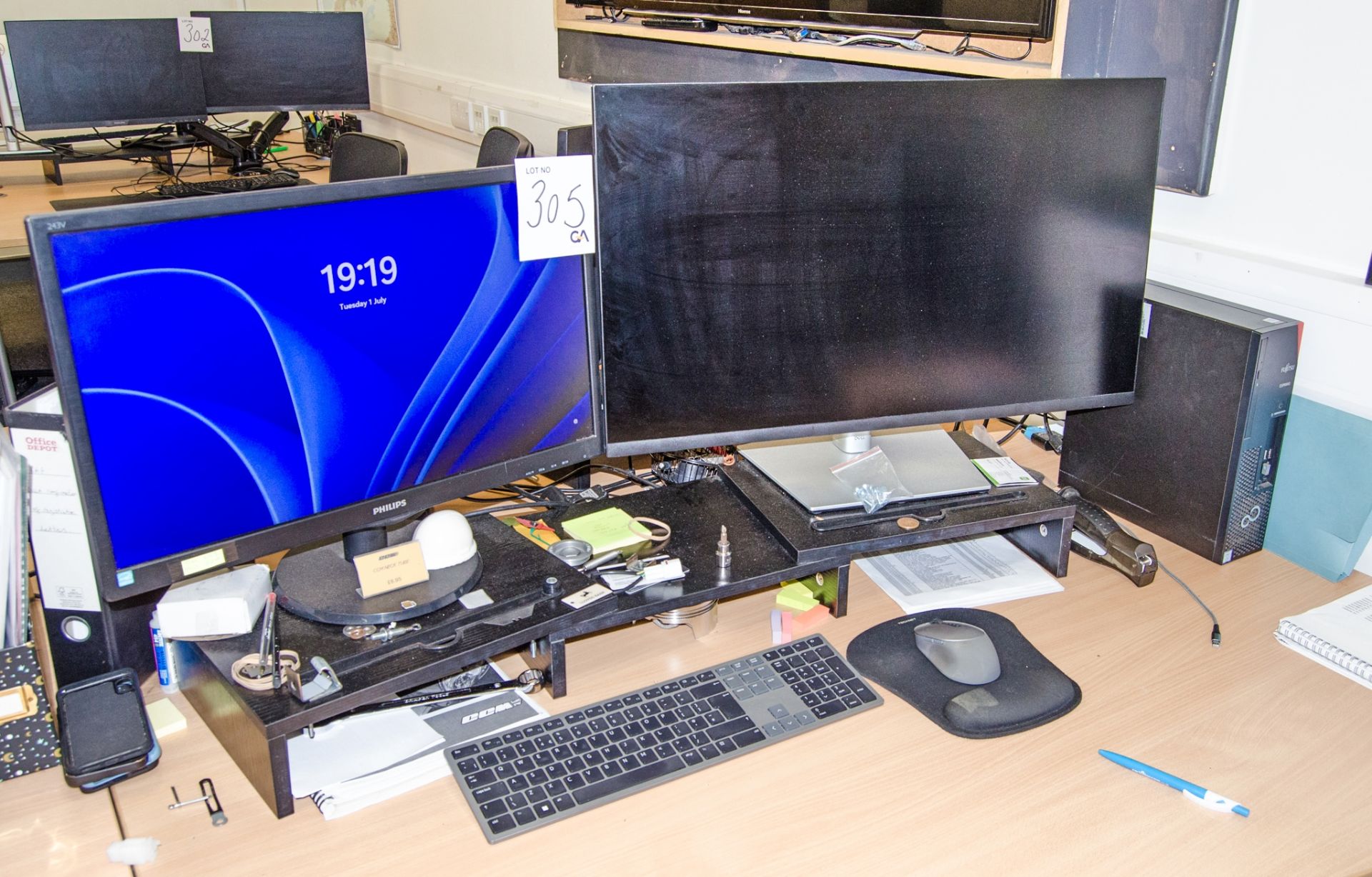 Fujitsu desktop computer c/w 2 - monitors, keyboard and mouse ** Lot ...