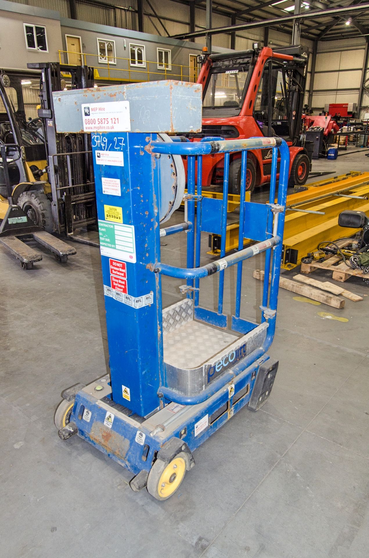 Power Tower Peco Lift push around manual vertical lift personnel lift S ...