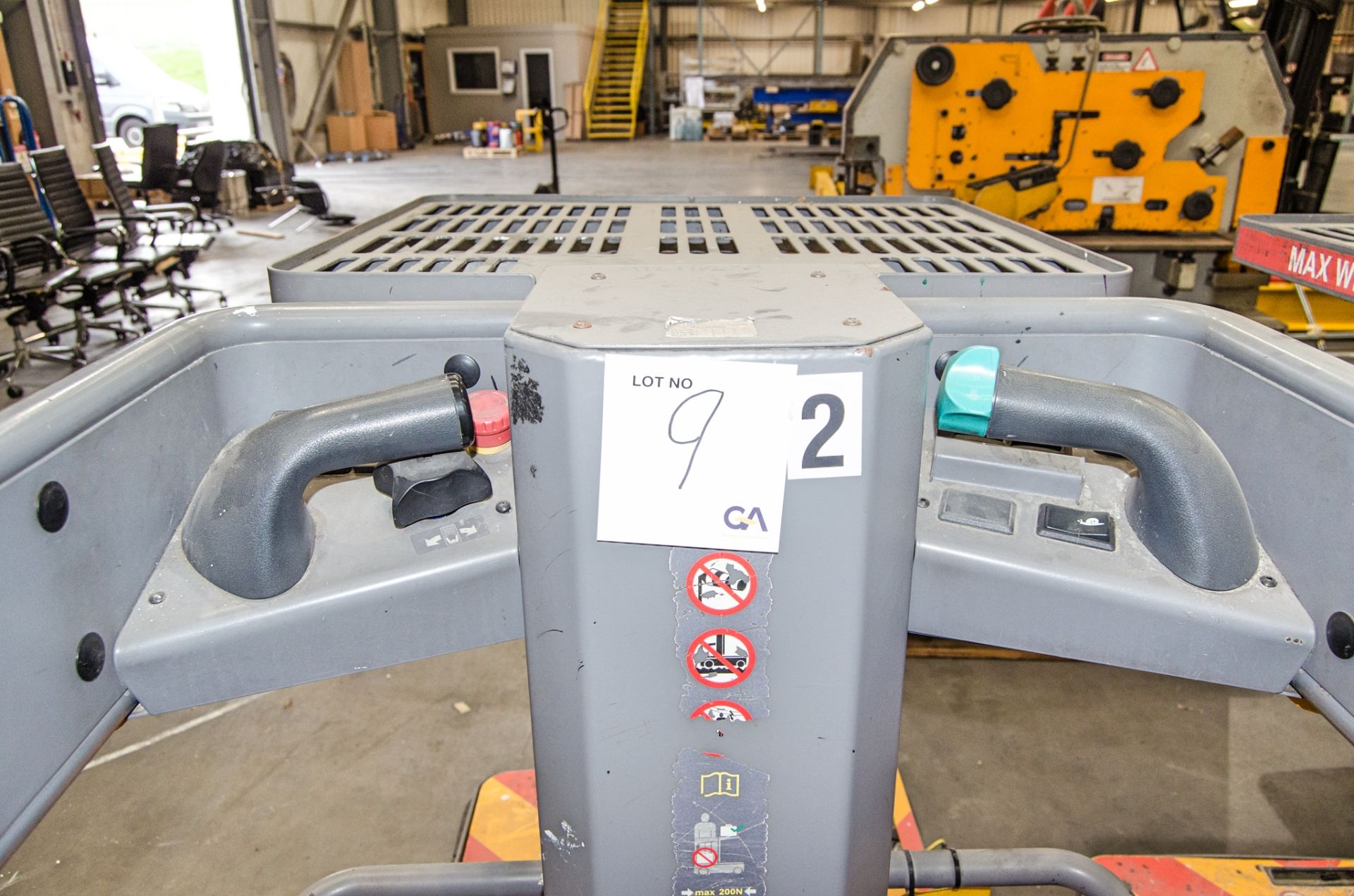 Jungheinrich EKM202 battery electric vertical lift personnel lift 91614239