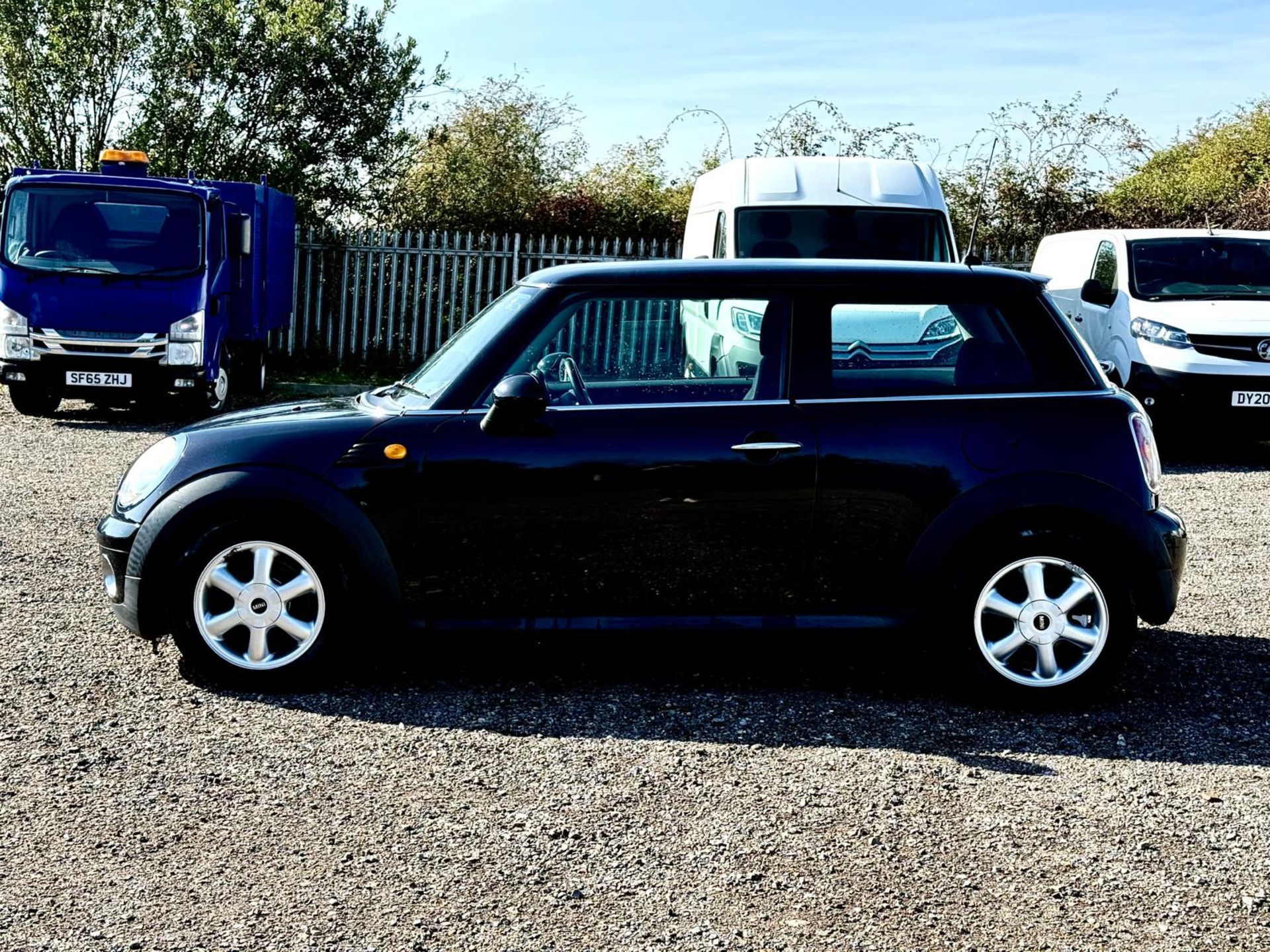 ** ON SALE ** Mini One 1.4 HatchBack 2007 '57 Reg' A/C - ULEZ Compliant ...