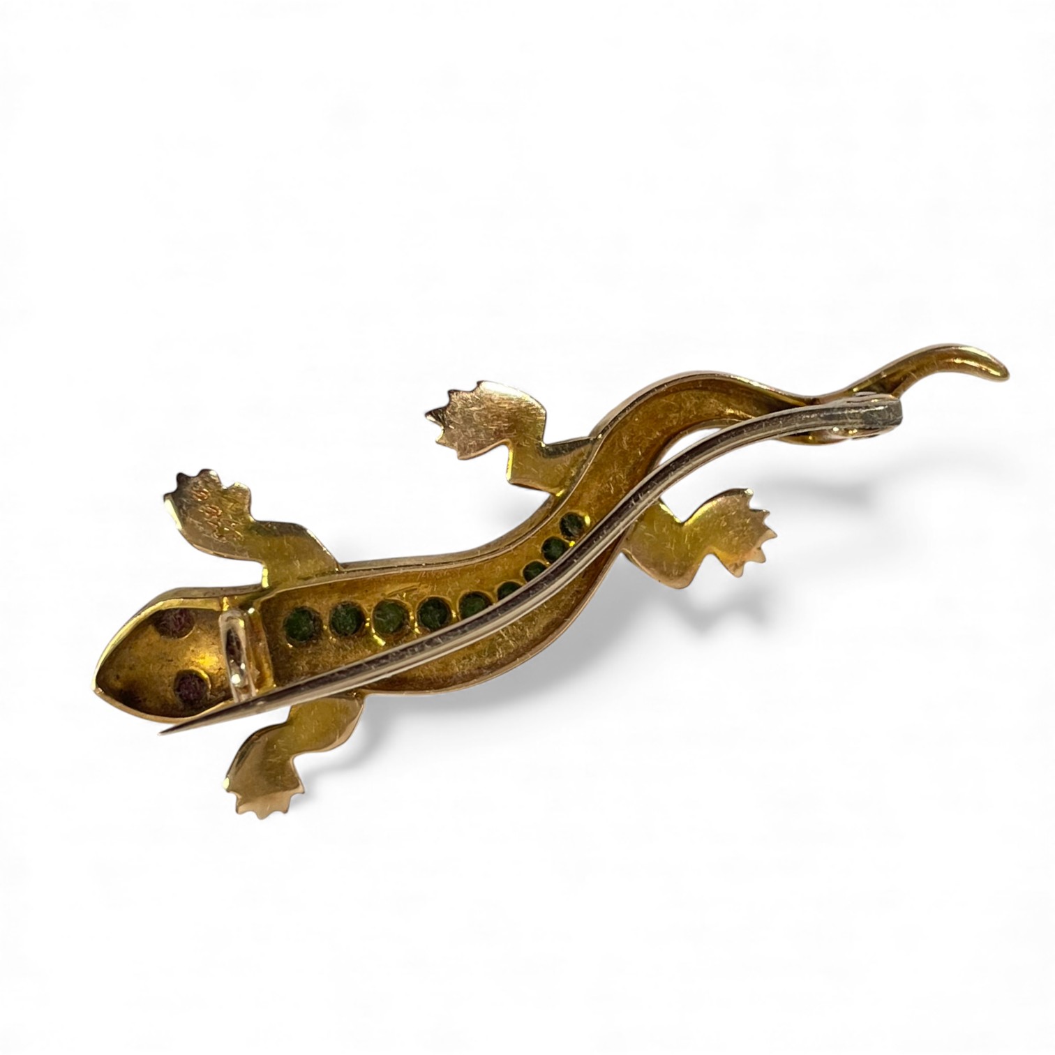 A Good Quality Yellow Gold Lizard Brooch set with small Seed Pearls ...