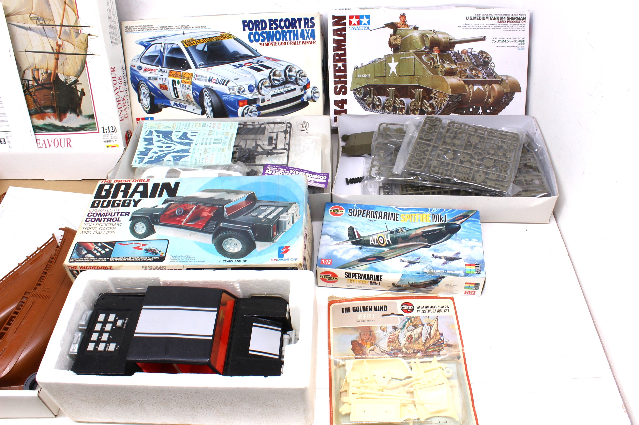 Model Kits: A collection of six boxed unmade model kits, to include ...