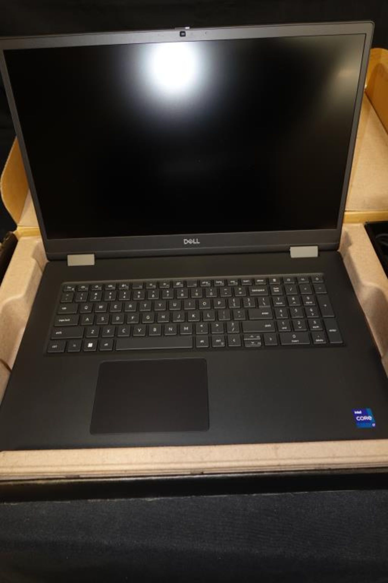 Dell Precision 7780 Workstation Notebook Computer With Docking Station ...