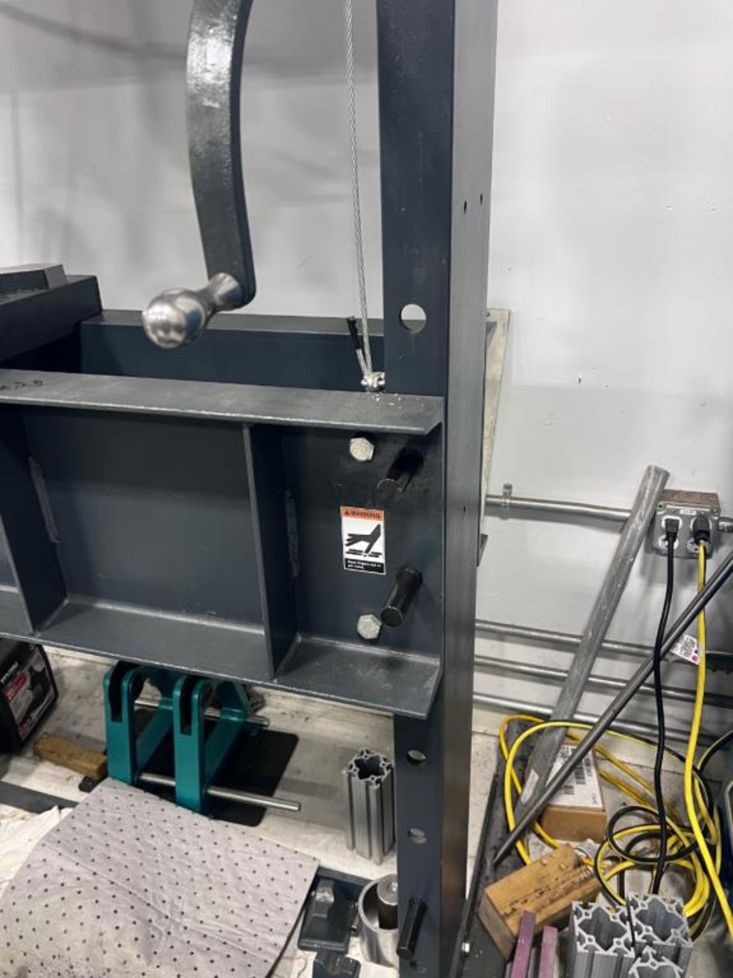 Dake 907003 75 ton Hydraulic Press includes pneumatic pressure gauge ...