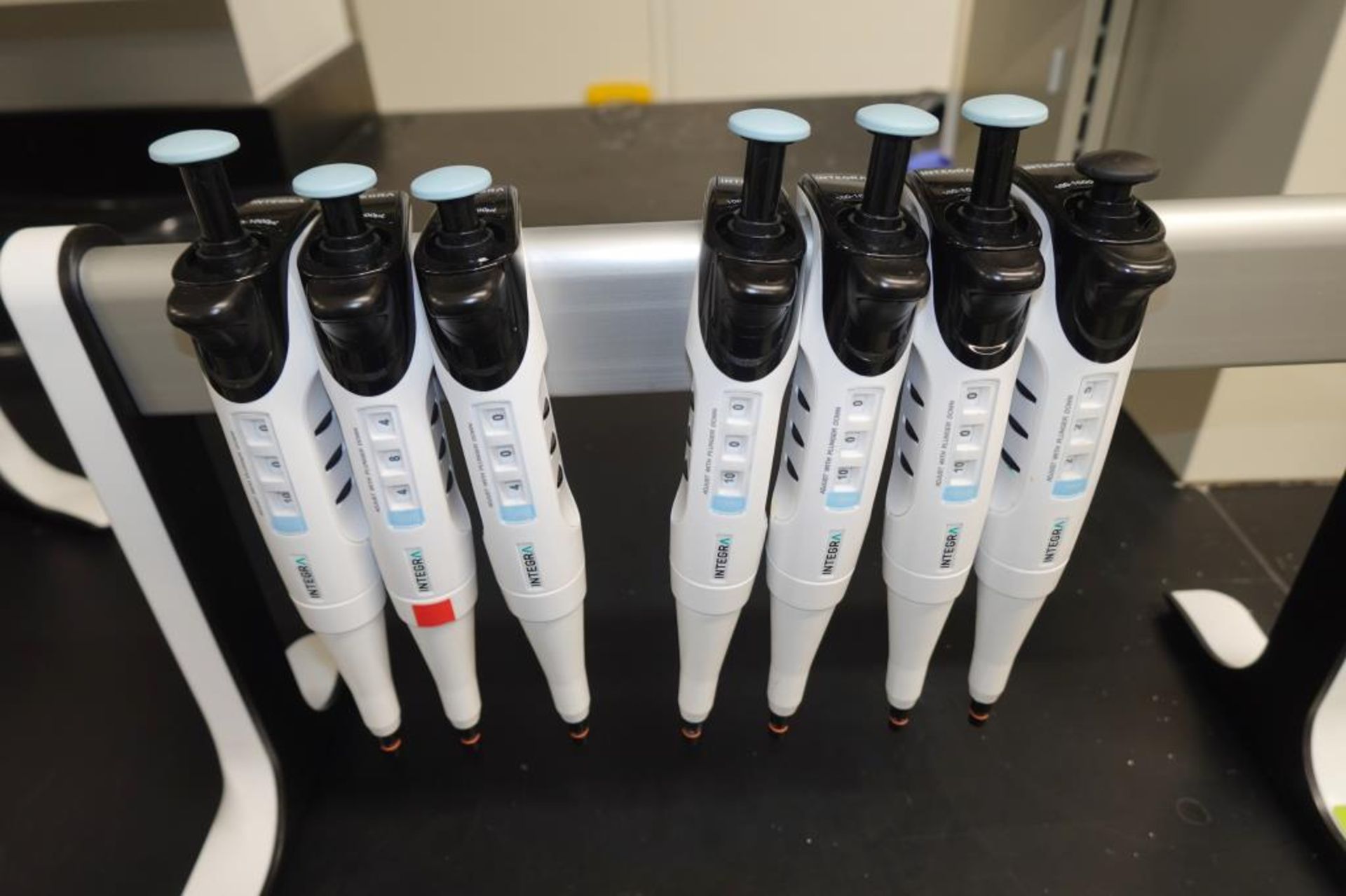 Integra Evolve (Lot of 7) Single Channel Pipettes, 100-1000µL With ...