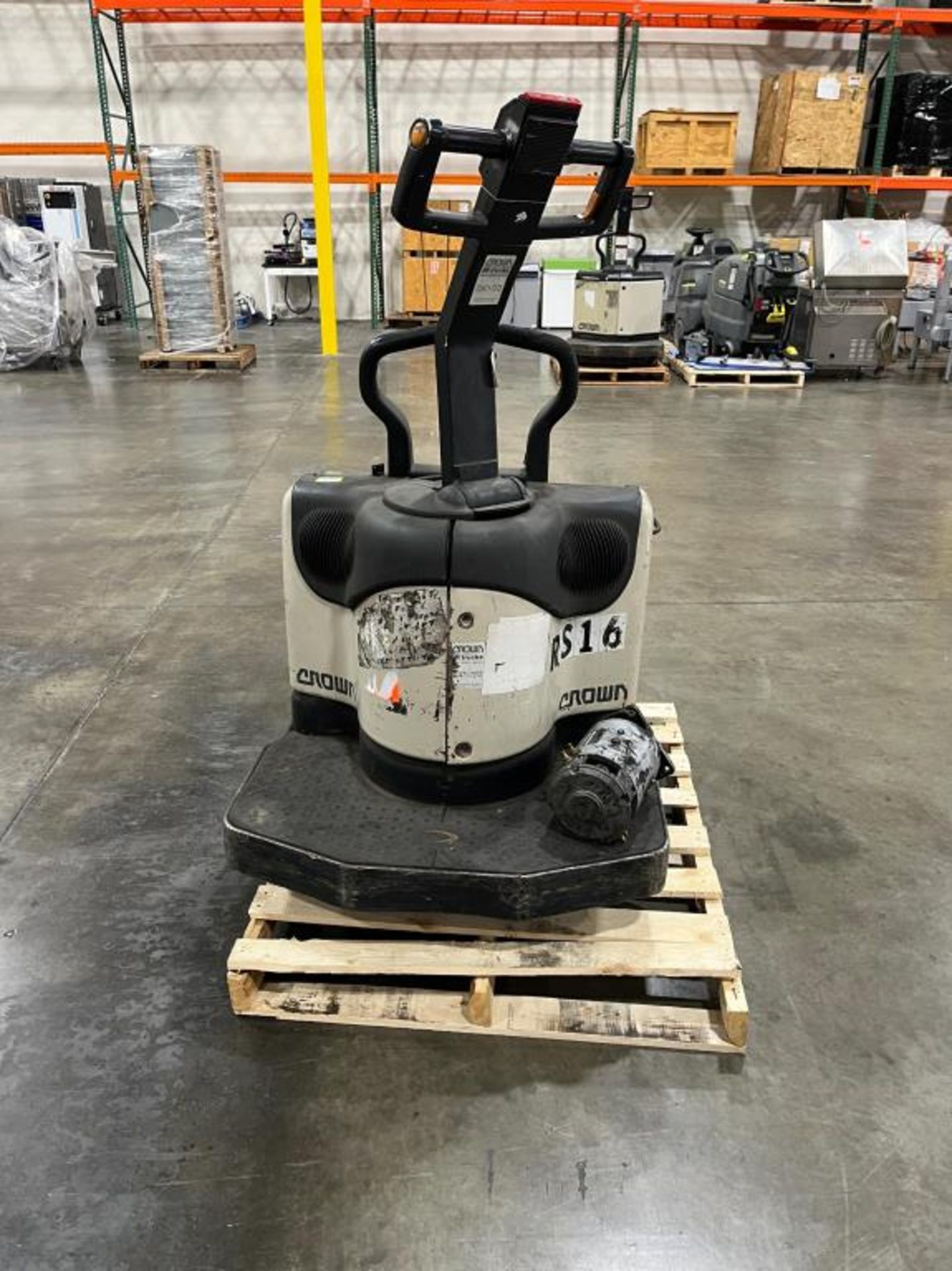 Crown PE4000-60 Walkie Rider Electric Pallet Jack w/ 6000lb. Lifting ...