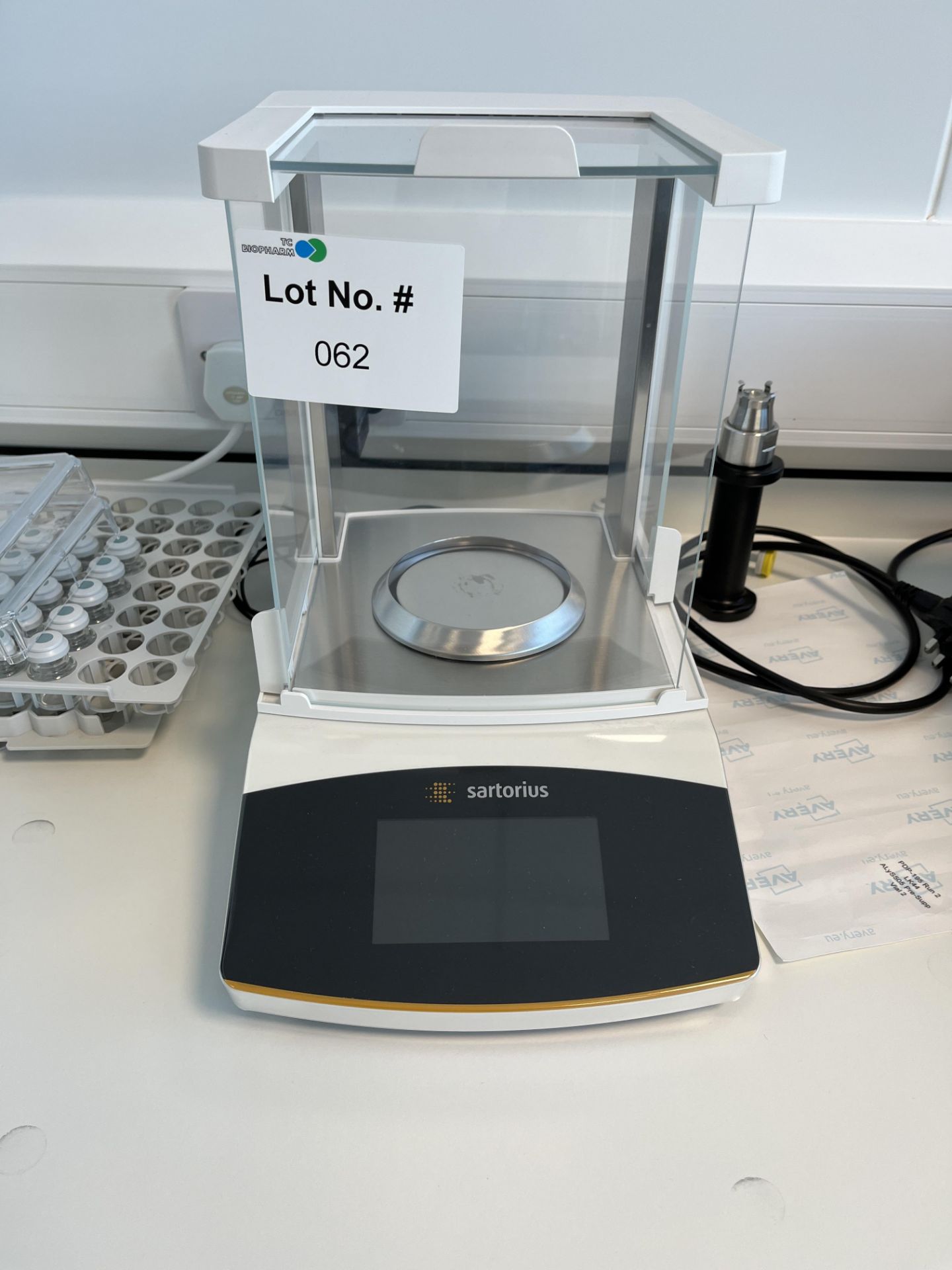 1: Sartorius, Secura224-1S, Desktop Analytical Balance, Serial Number ...