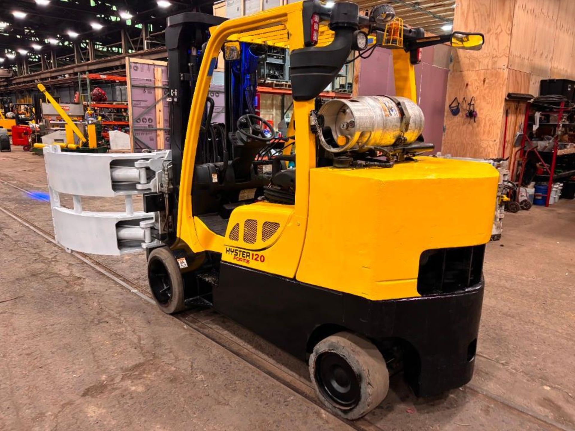 12,000 POUND CAPACITY HYSTER S120FTPRS FORKLIFT WITH 72" CASCADE CLAMP ...