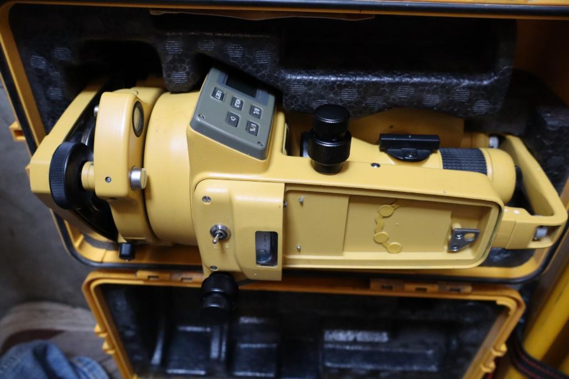 Topcon DT-05 Transit System