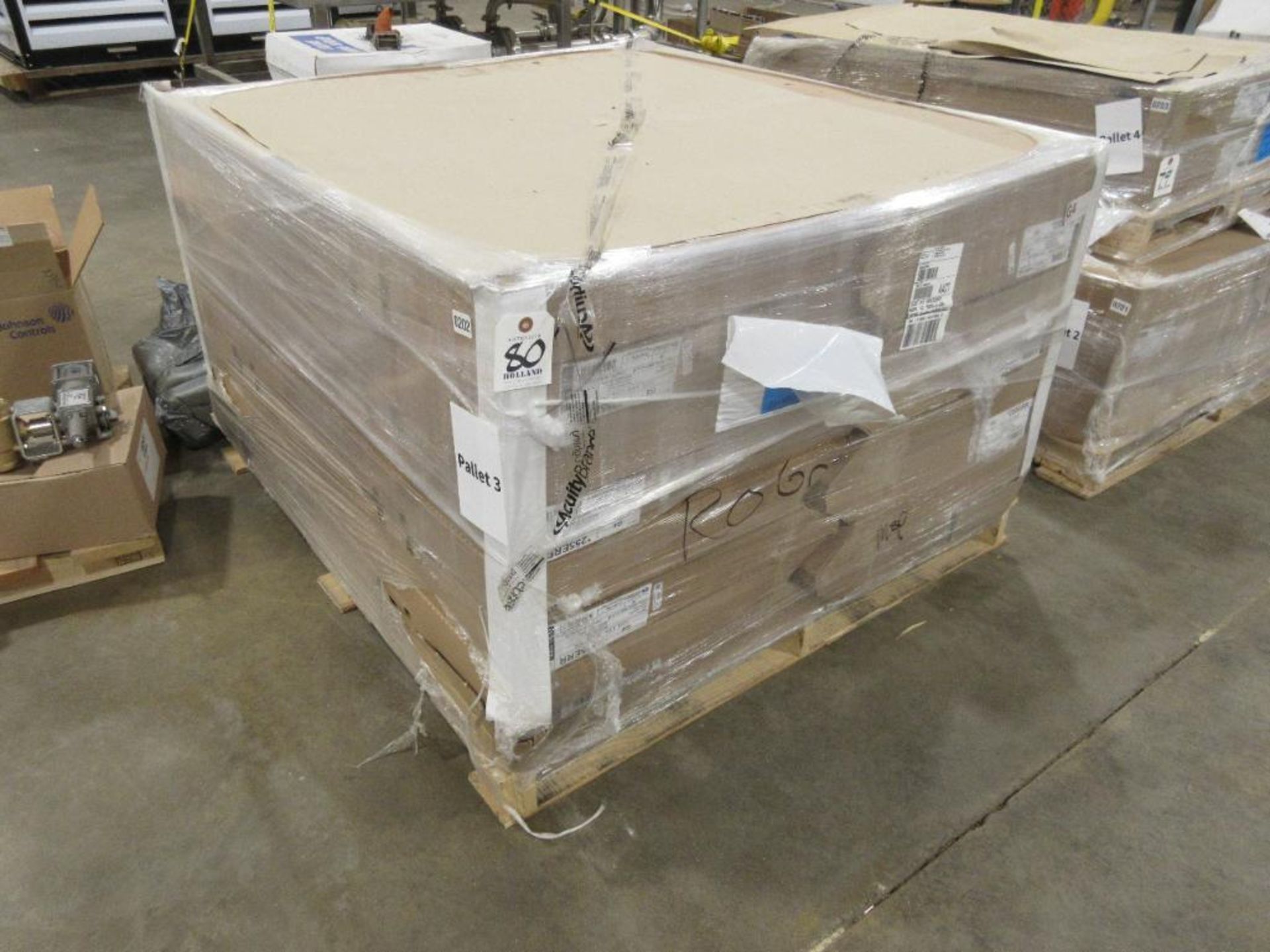(16) Lithonia Lighting 2GTL 460L GZ10 LP835 Light Fixtures