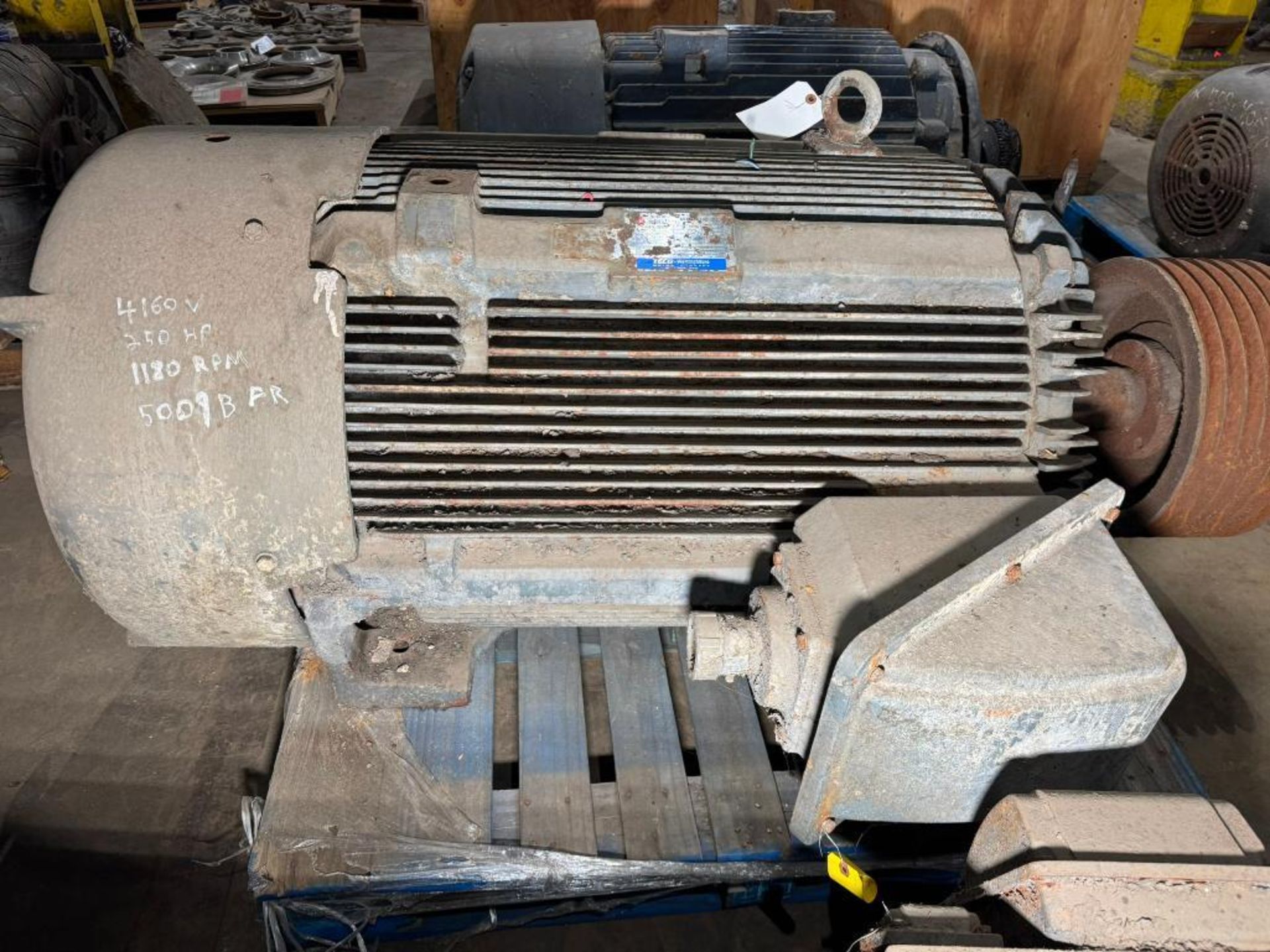 250 HP TECO-WESTINGHOUSE MOTOR 4160V 1180 RPM - Simple Rigging/Loading ...