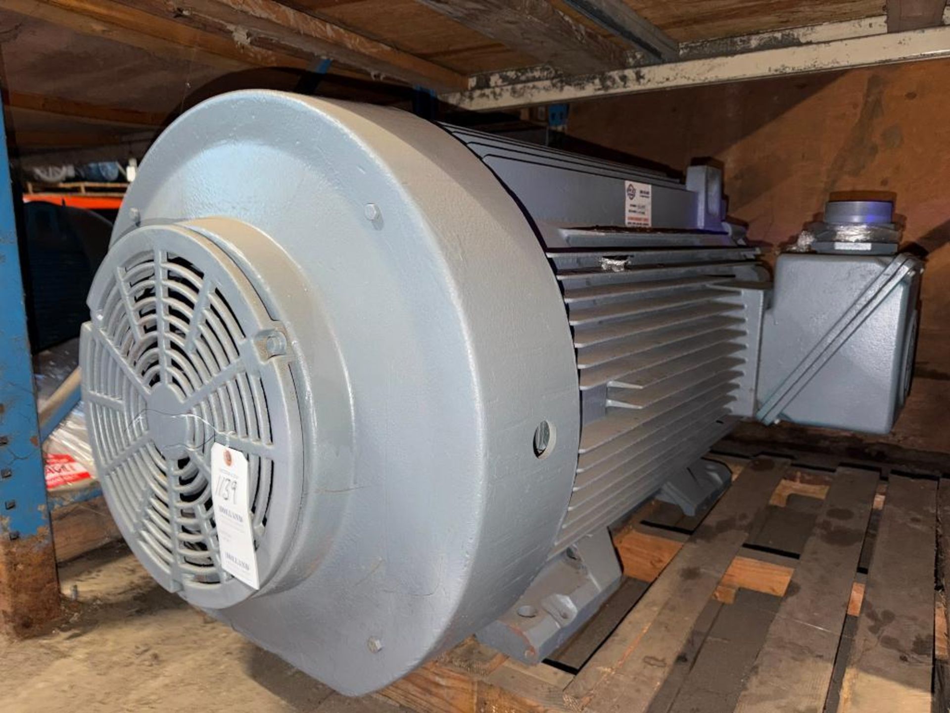 200 HP GENERAL ELECTRIC 575V MOTOR 509L FRAME - Simple Rigging/Loading ...