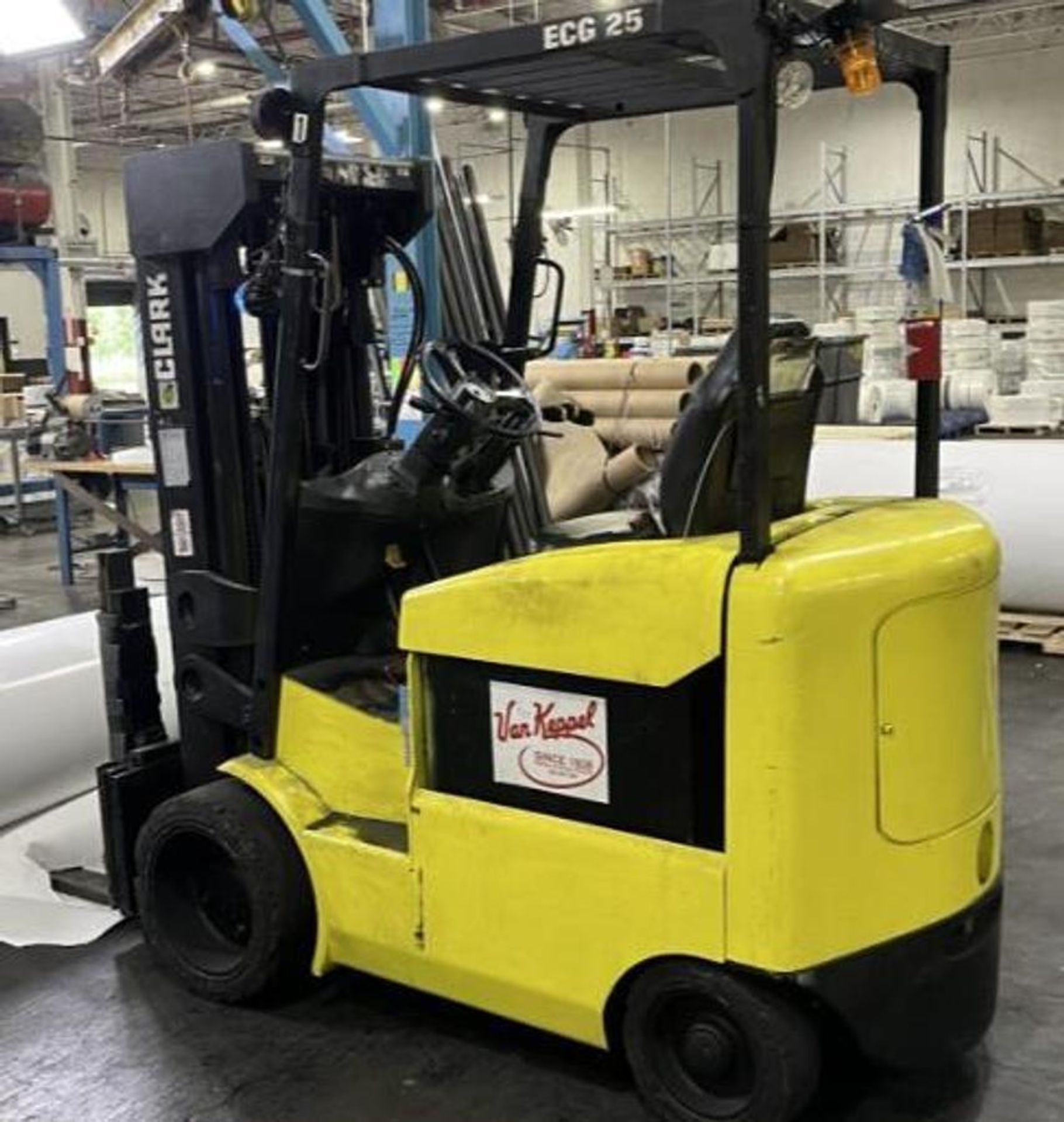 5000 LB CLARK MODEL ECG25 ELECTRIC FORKLIFT - Simple Rigging/Loading ...