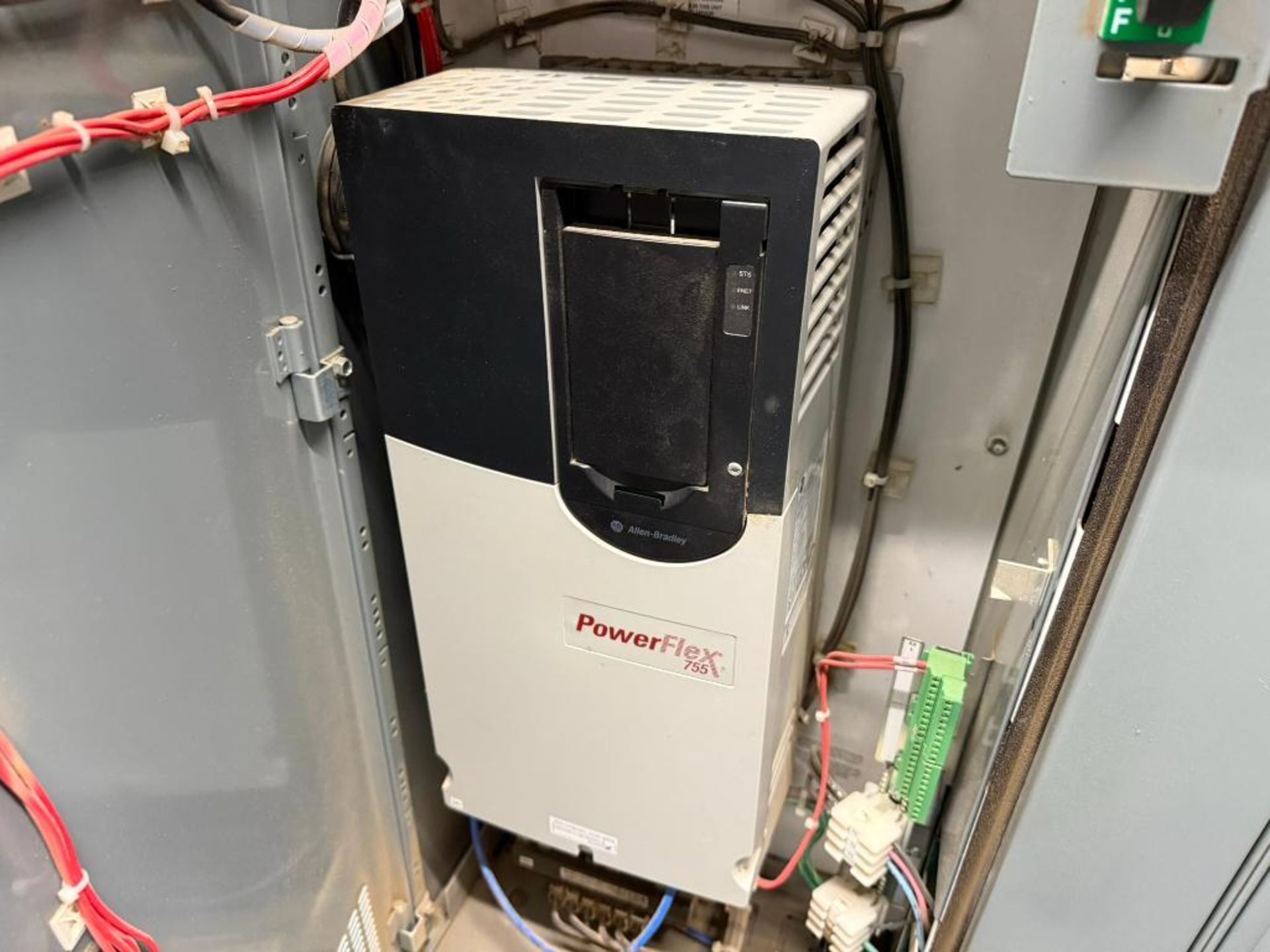 25 HP ALLEN BRADLEY POWERFLEX 755 DRIVE CAT. 20G11NE027AA0NNNNN 600V ...