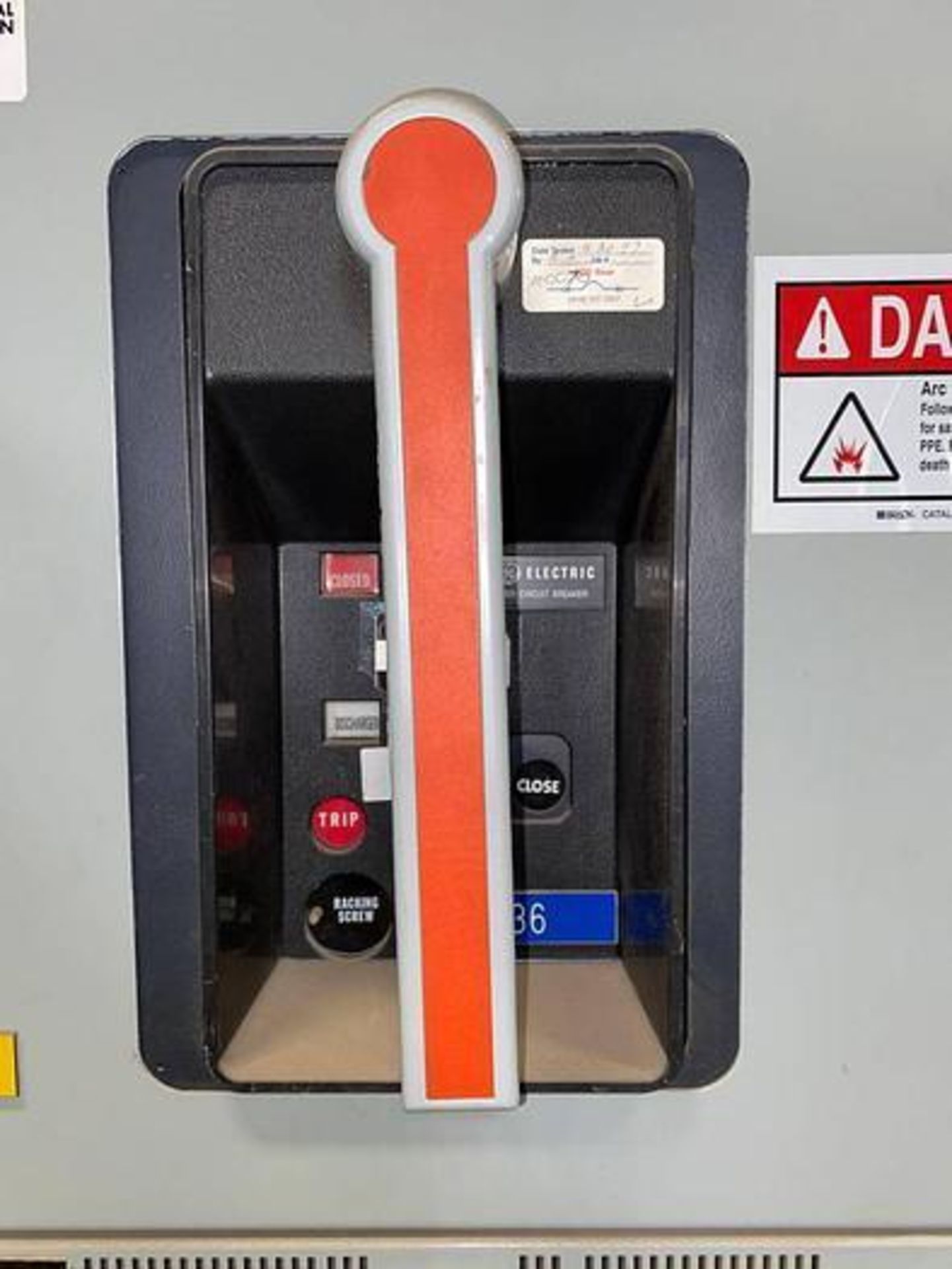 GE AKD-8 7 SECTION SWITCHGEAR SECTION - Simple Rigging/Loading Fee: $4000