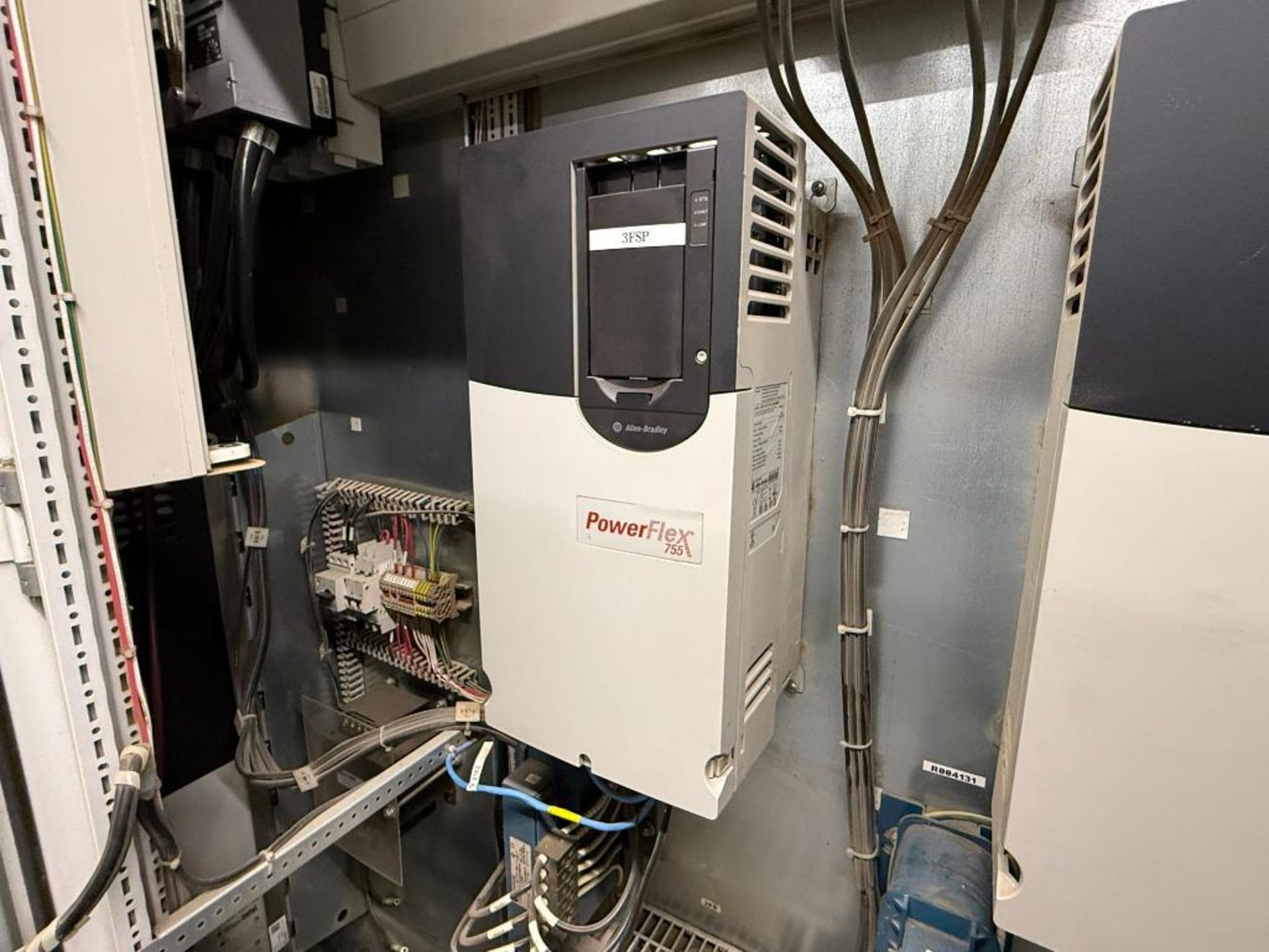 CABINET OF (4) ALLEN BRADLEY POWERFLEX 755 DRIVE VFDS - Simple Rigging ...