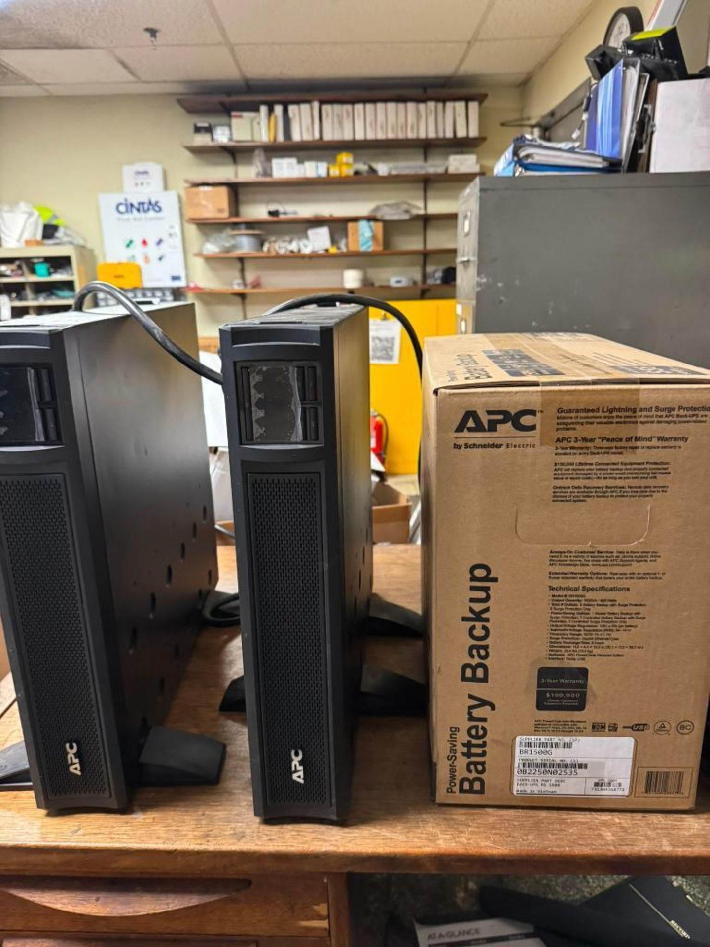 LOT OF (5) APC BATTERY BACK UP UNITS - Simple Rigging/Loading Fee: $25