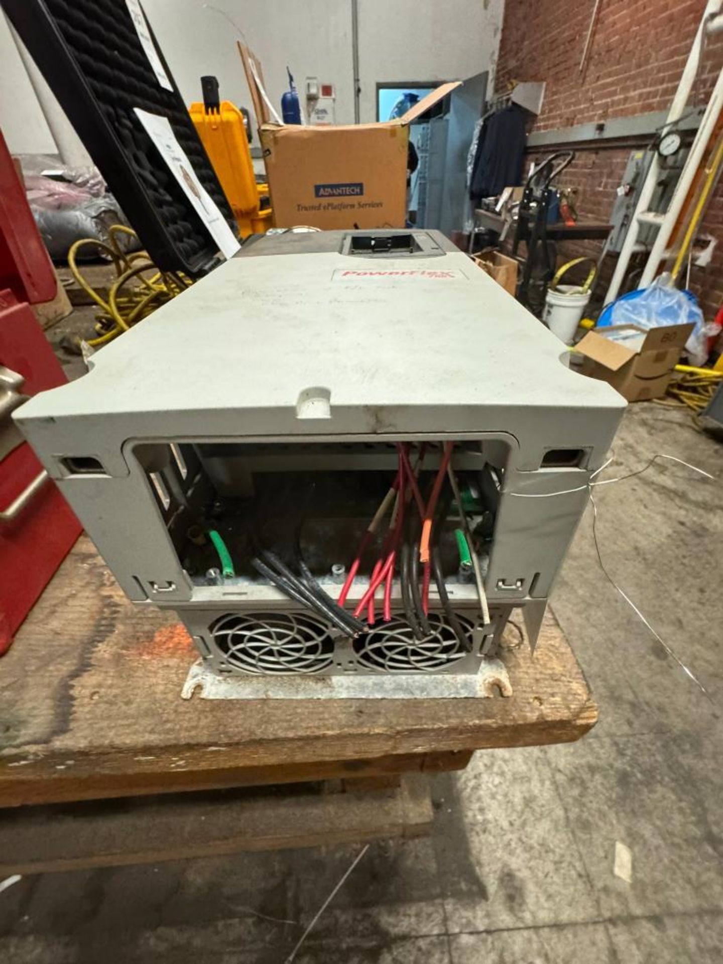 25 HP ALLEN BRADLEY POWERFLEX 755 DRIVE CAT. 20G11NE027AA0NNNNN 600V ...