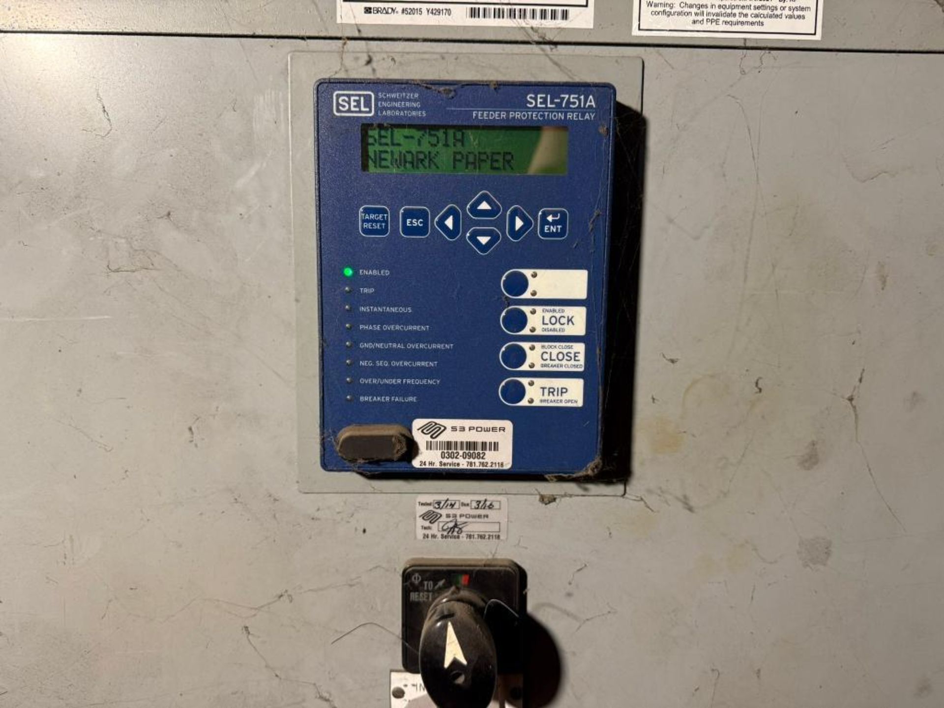 LIMITAMP MOTOR CONTROL MODEL CR194C118A2 WITH SWITCHGEAR