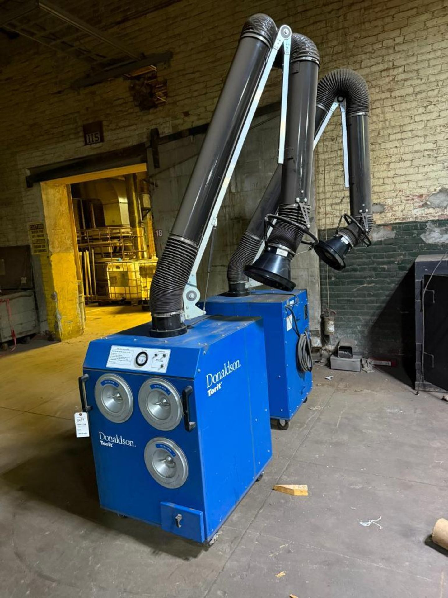 DONALDSON TORRIT MODEL EASY-TRUNK PORTABLE DUST COLLECTION UNIT ...