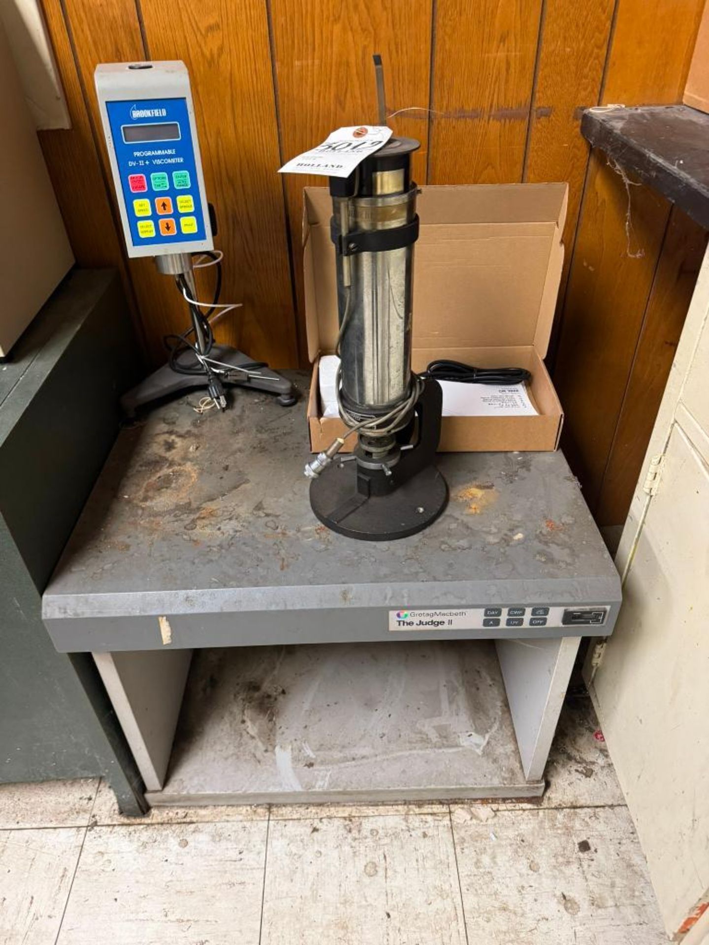 VISCOMETER, SMOOTHNESS TESTER & GRETAG MACBETH MODEL JUDGE II - Simple ...
