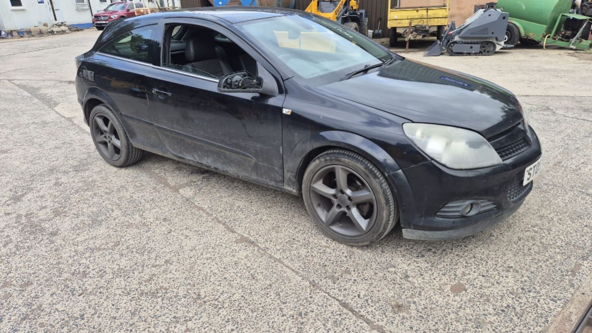 2009 VAUXHALL ASTRA DESIGN AUTO 1796CC PETROL 3 DOOR HATCHBACK BLACK ...
