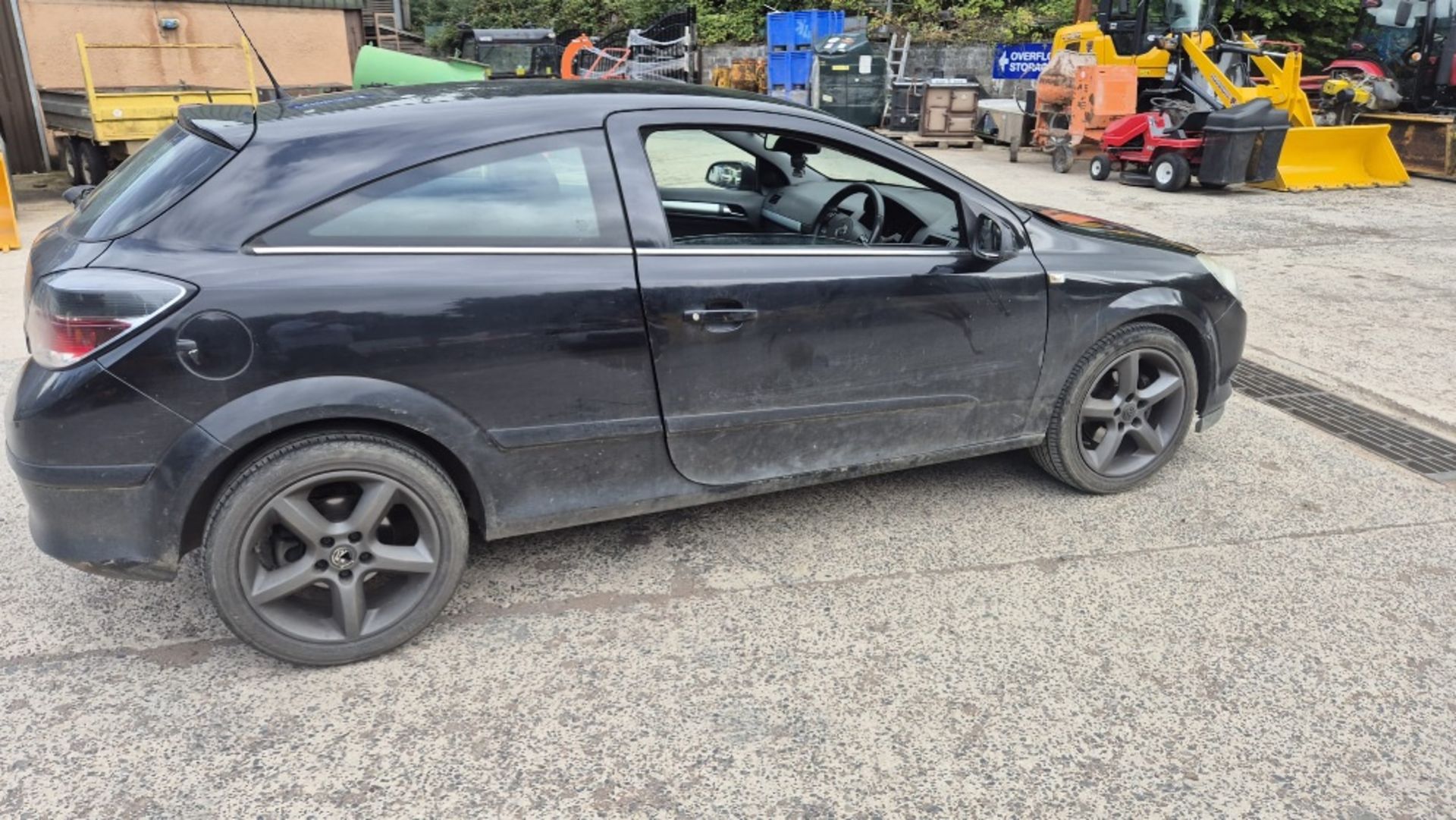 2009 VAUXHALL ASTRA DESIGN AUTO 1796CC PETROL 3 DOOR HATCHBACK BLACK ...