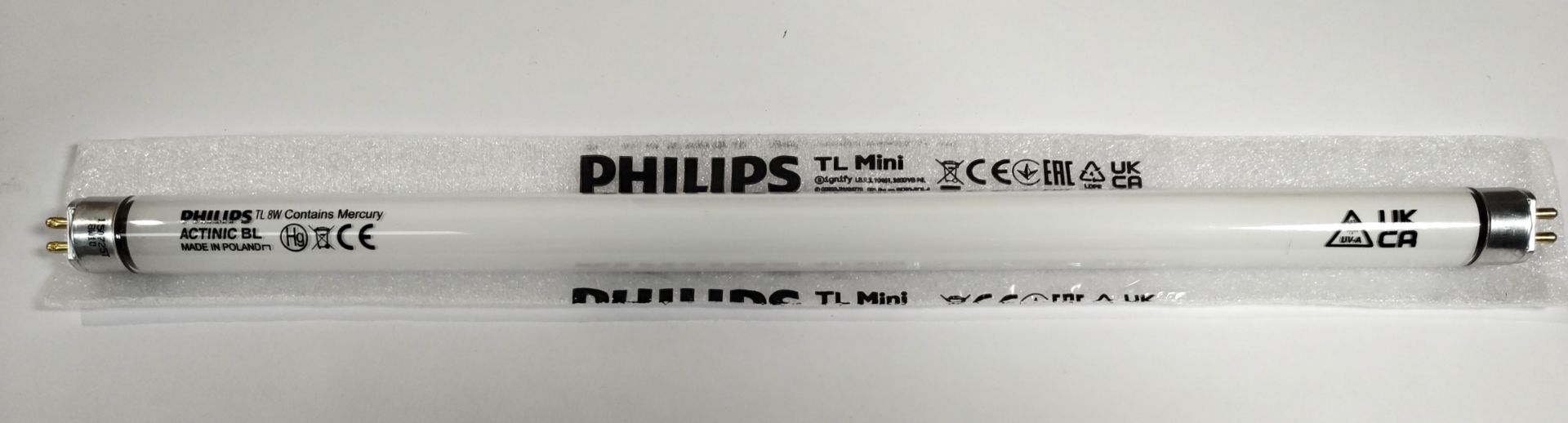 Ten boxes of as new Philips Special Actinic BL 8W Fluorescent Lamp ...