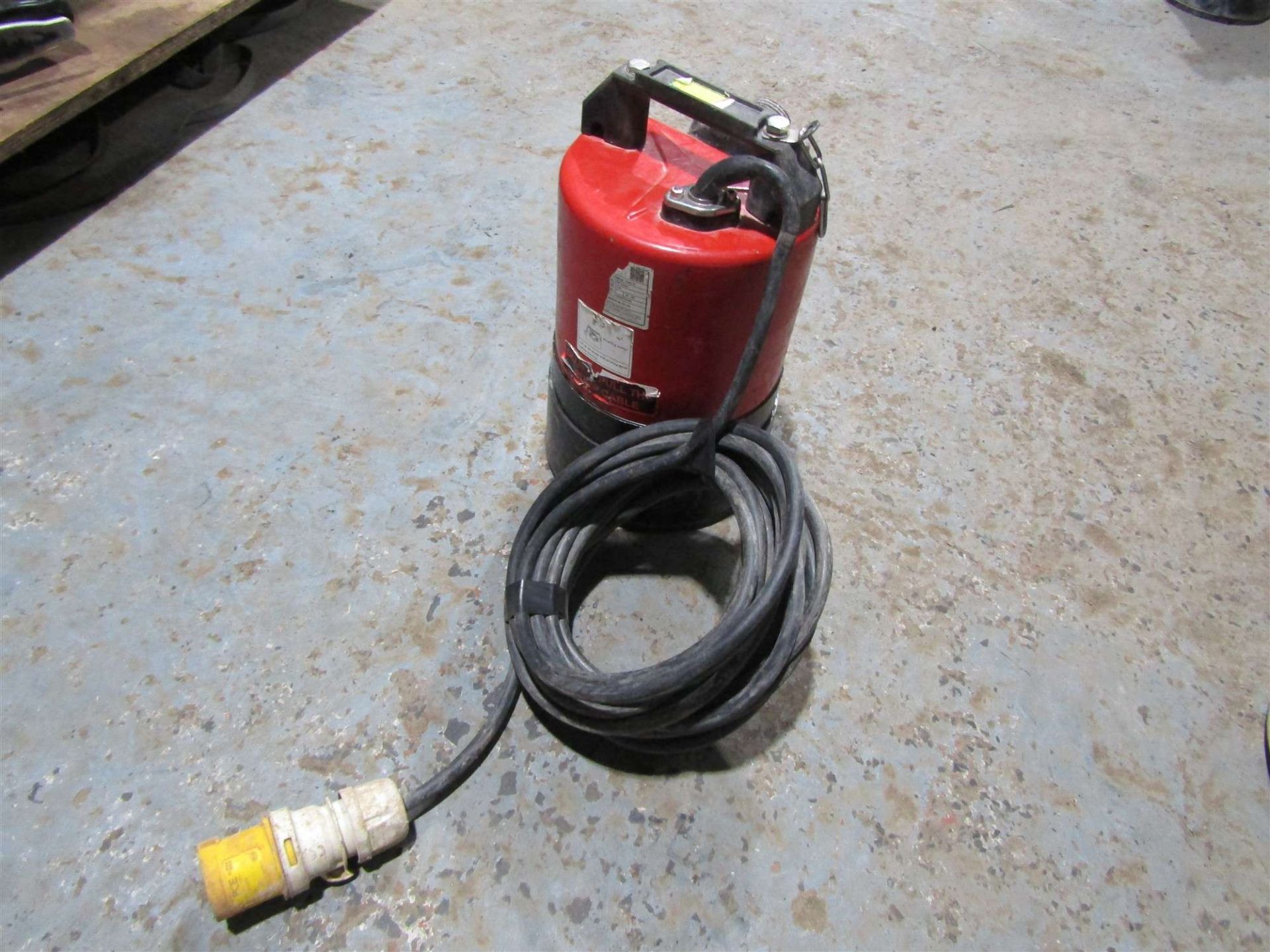 110v 1" Electric Submersible Puddle Pump
