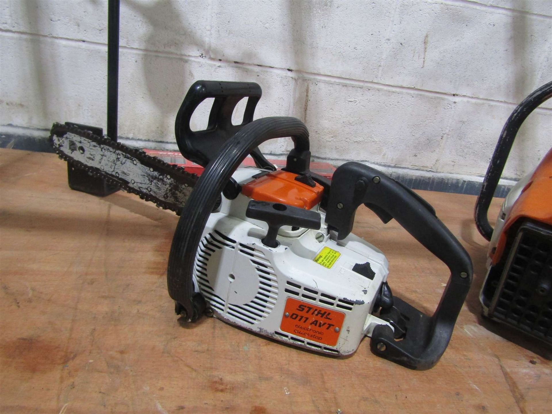 Stihl 011 AVT Chainsaw