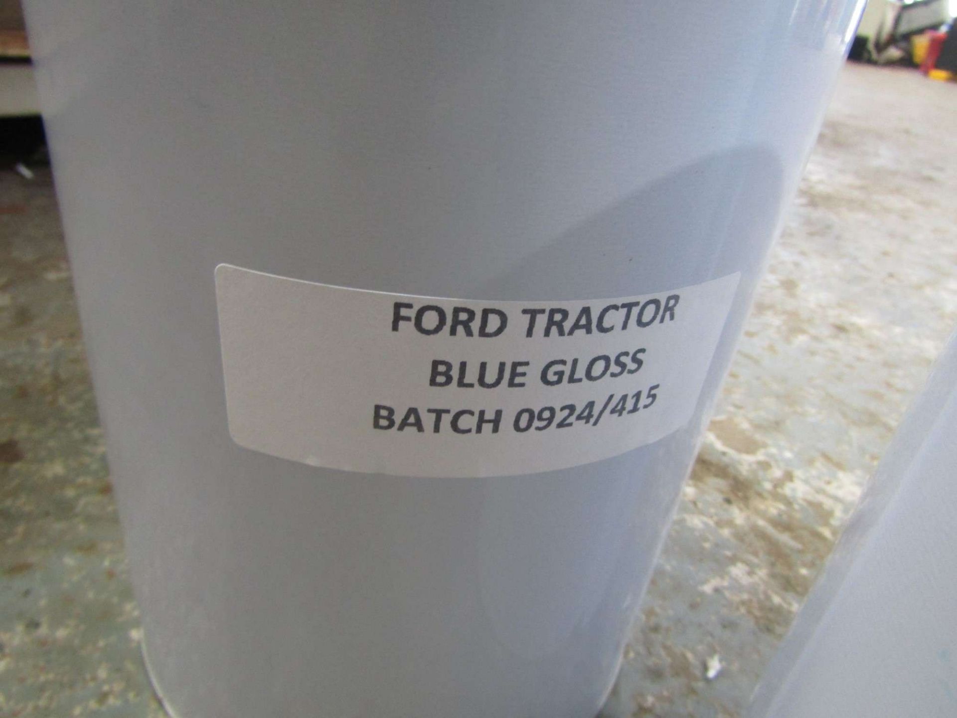 2x 5LT Ford Blue Paint