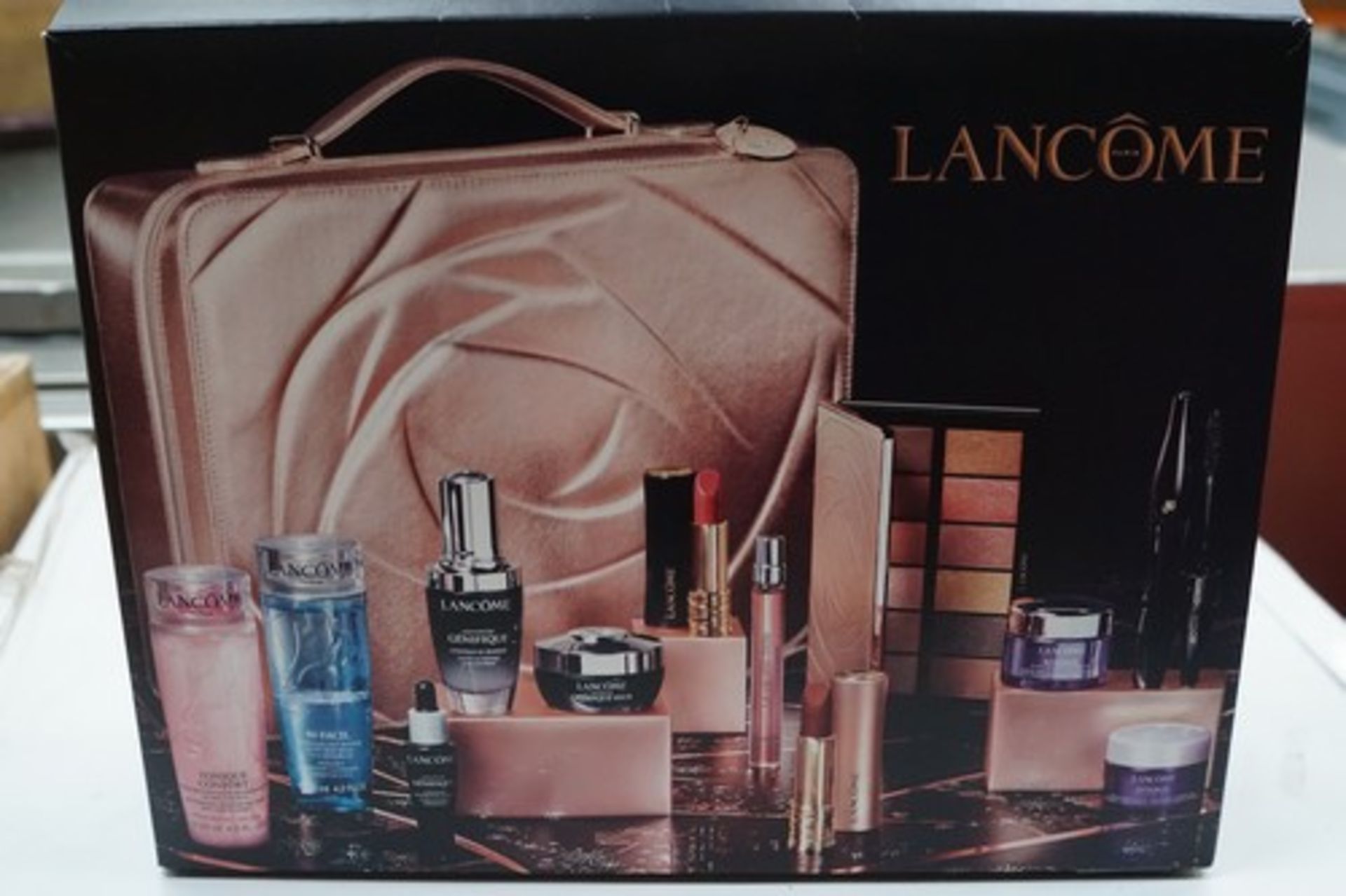 1 x Lancome vanity case gift set with 9 x full size products - new in ...