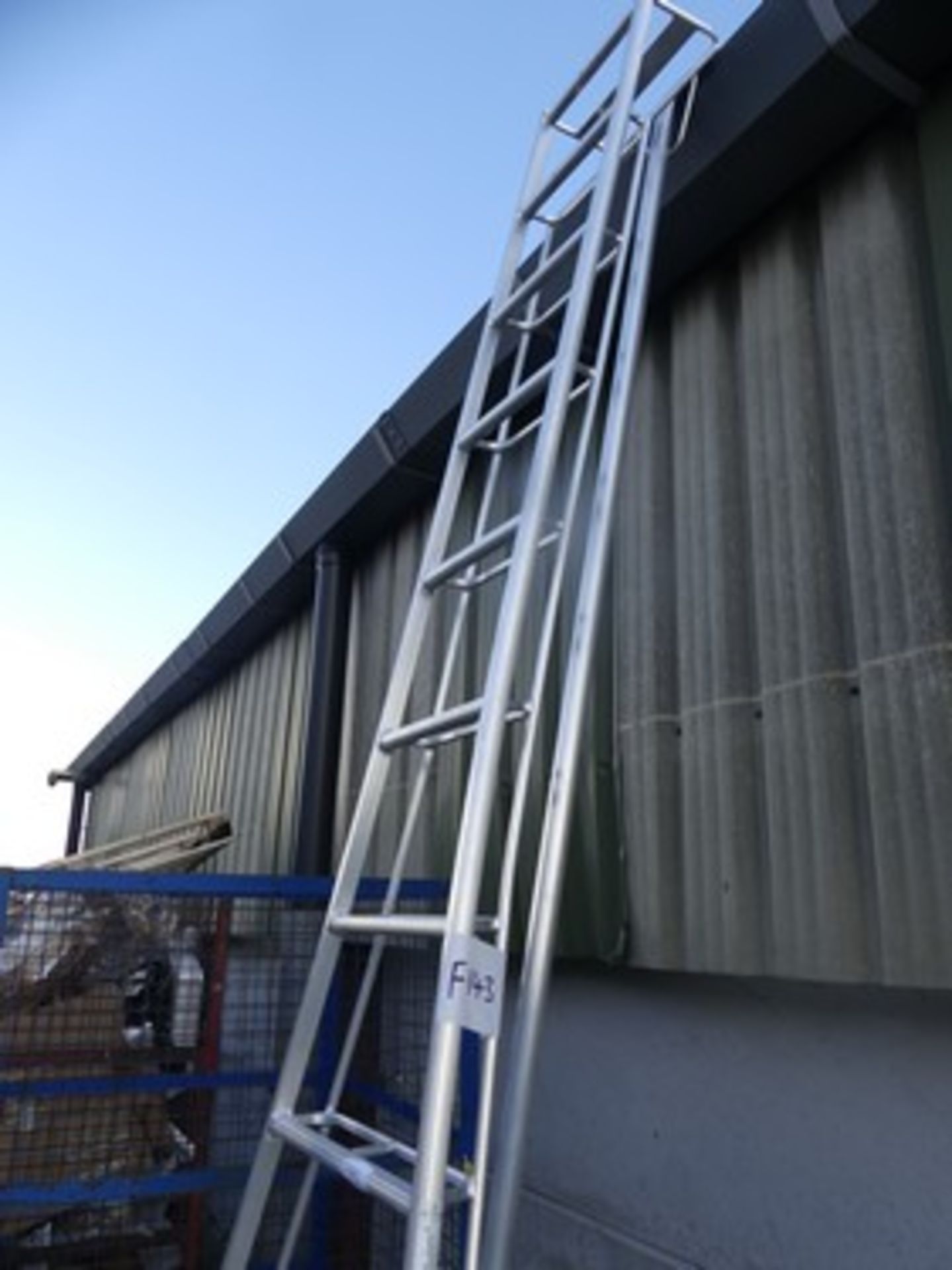 1 x Hendon aluminium tripod ladder, model: GMF-360, 12ft, damage to leg ...