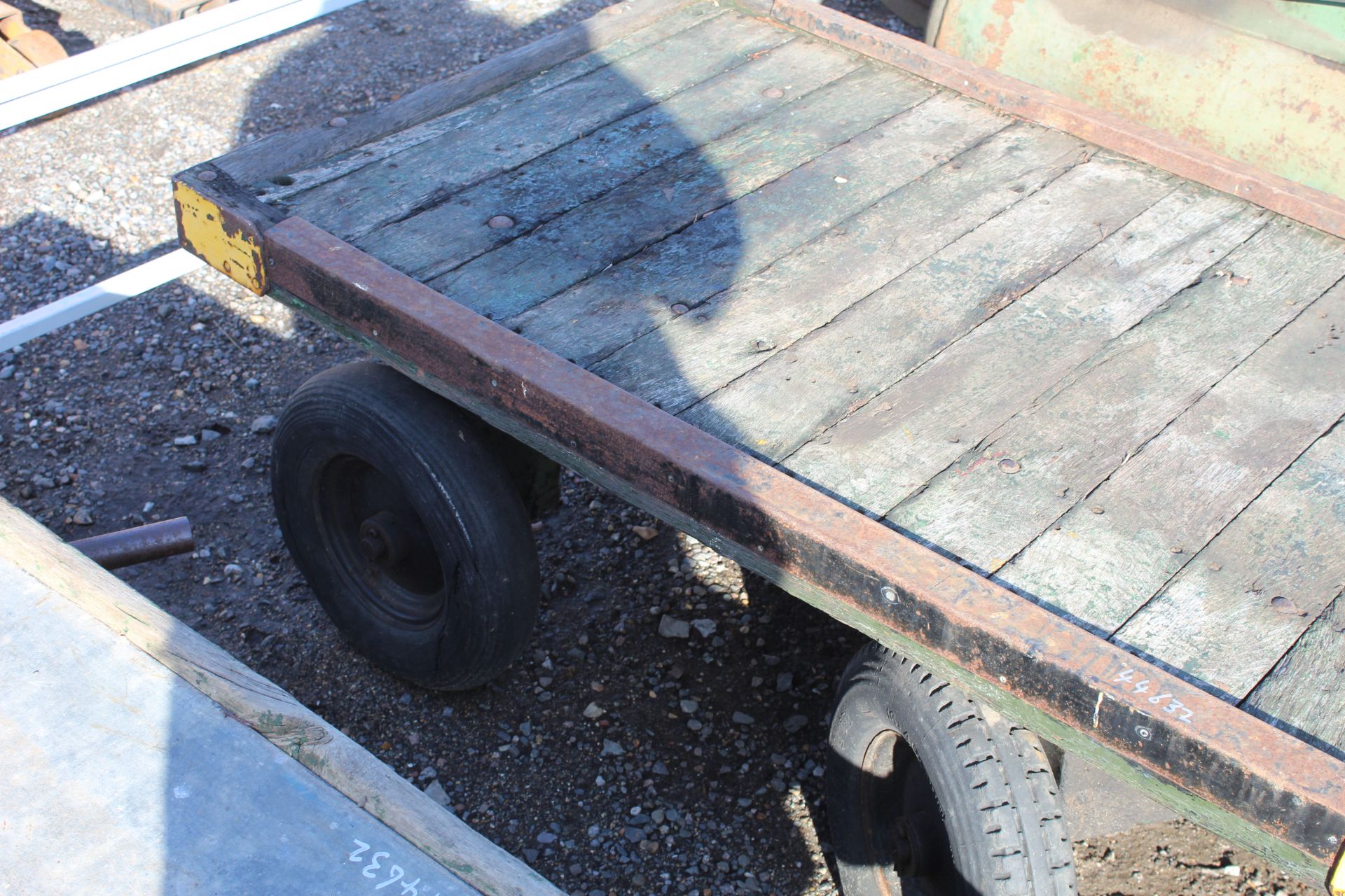 4-wheel hand trolley.