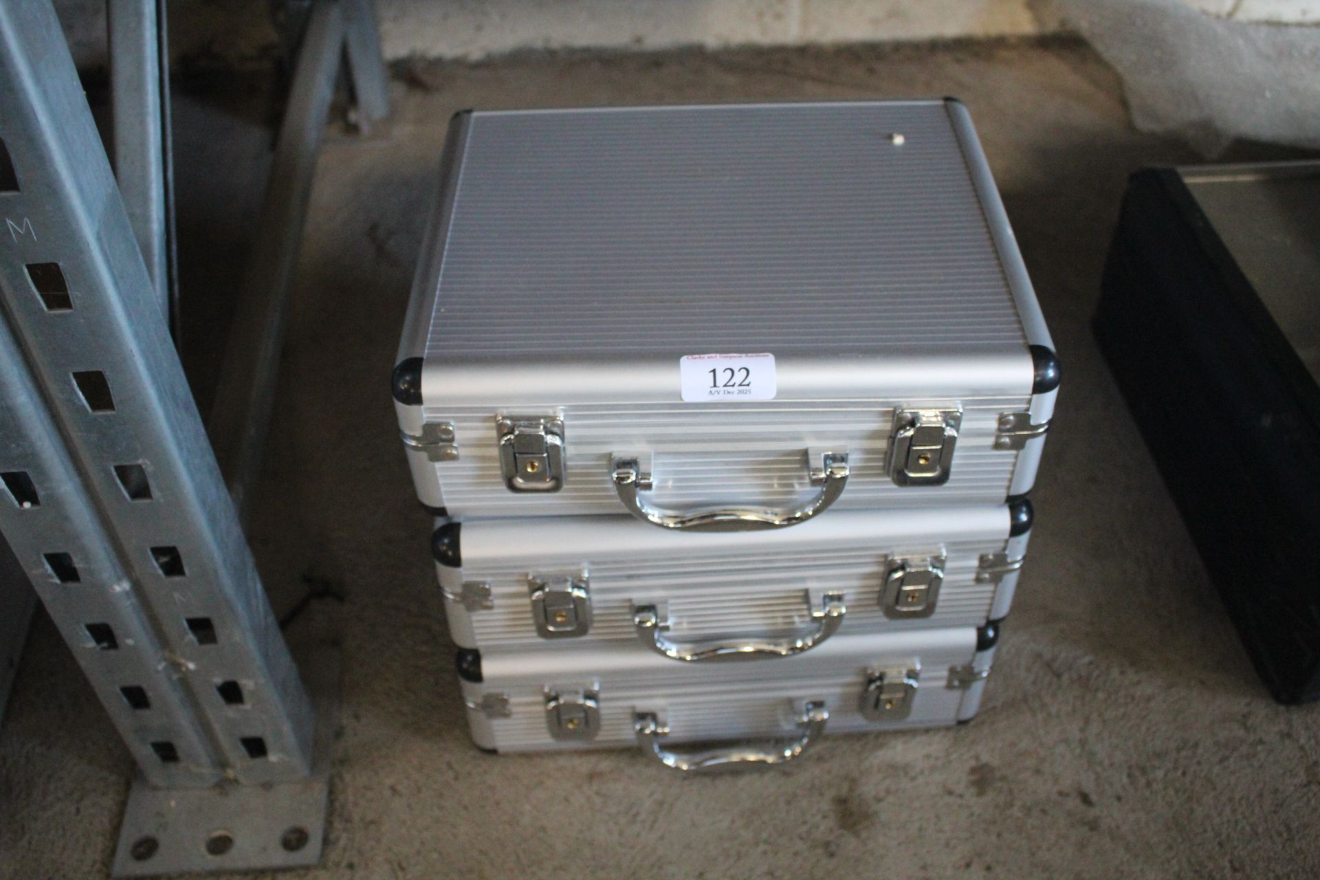 3x protective carry cases.