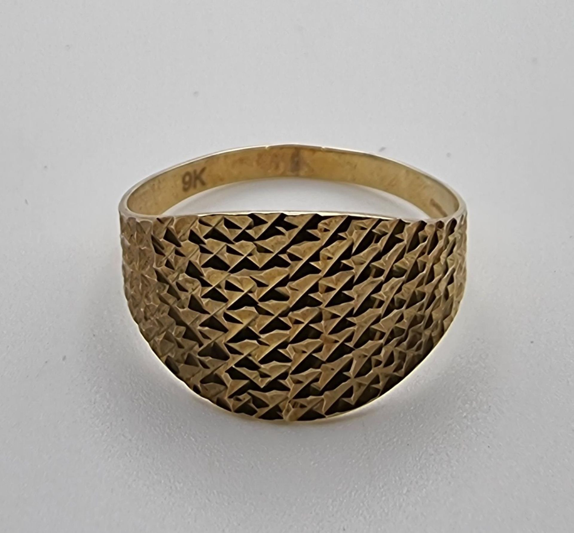 A 9k gold (375) diamond cut ring (size S - approximate weight 1.8g), a ...