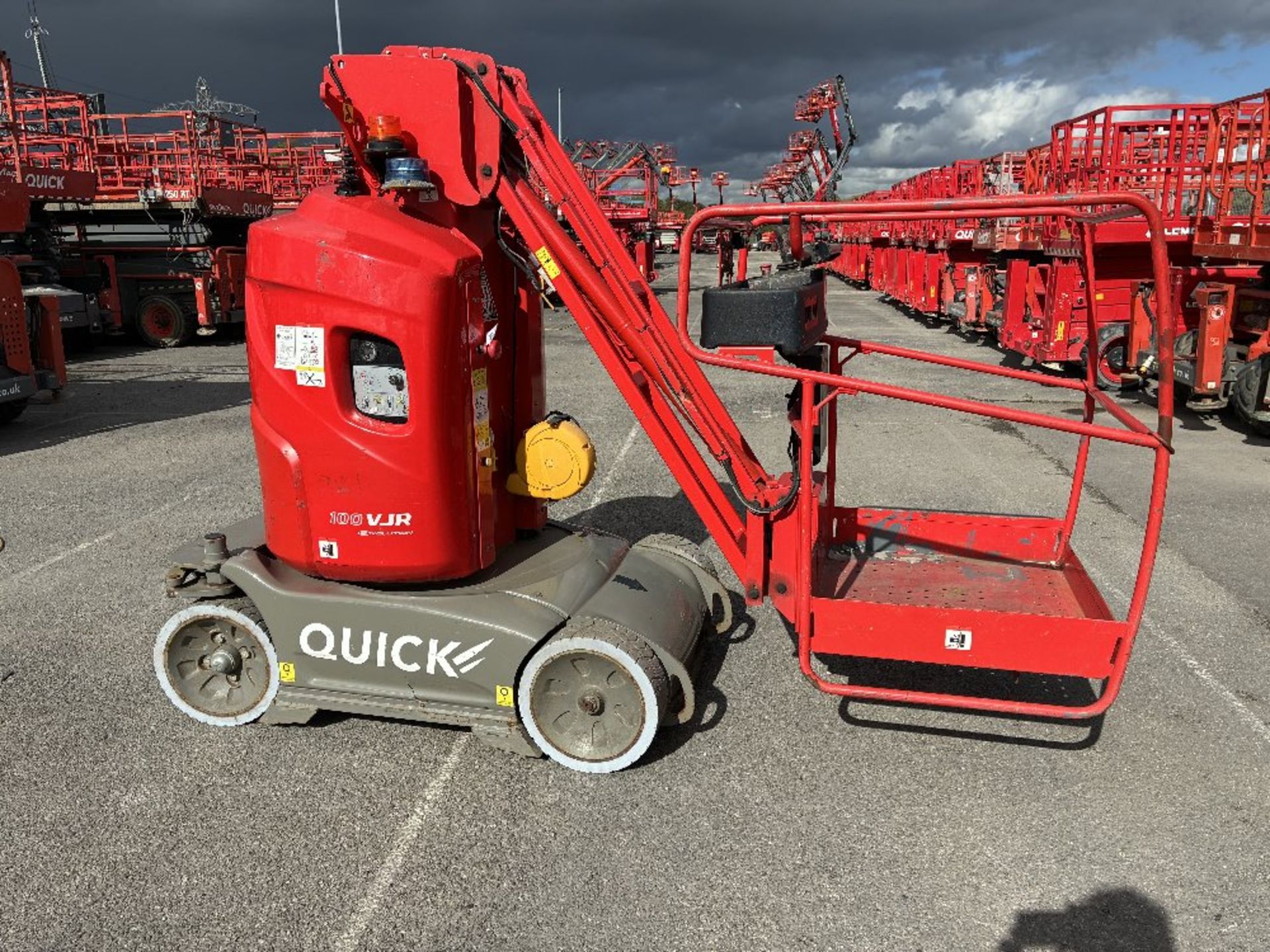 Manitou 100VJR 10 MTR Electric Mast BoomSerial No. 998085Date of ...