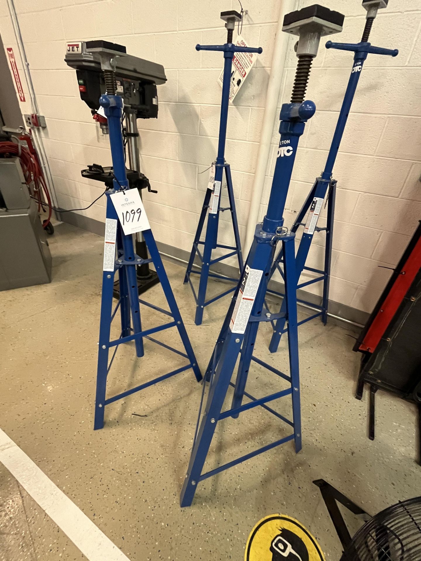 (2) OTC UH20 2-Ton Adjustable Tripod Stand (Location: Troy, MI)