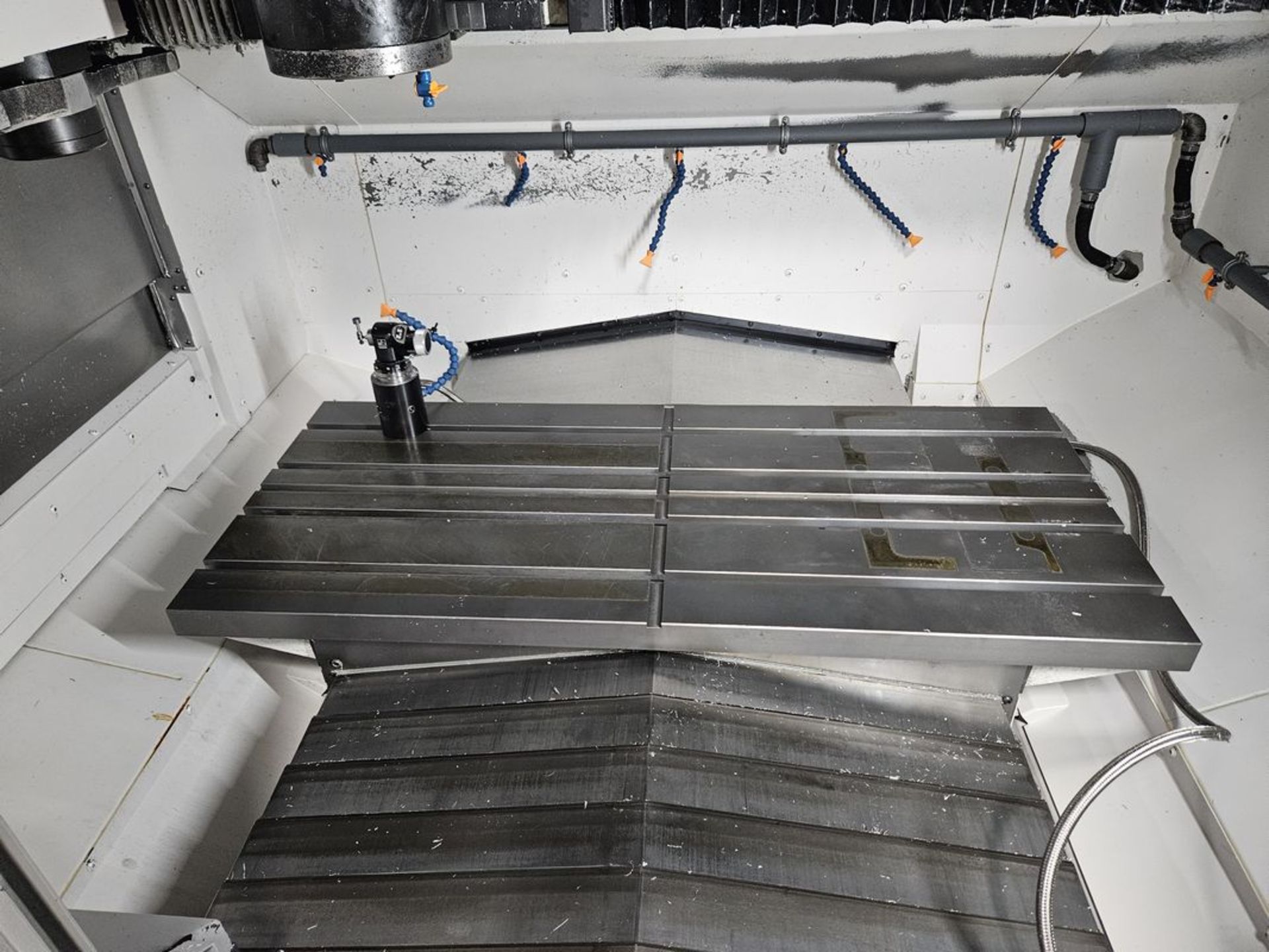 Okuma Genos M560-V 5-Axis CNC Vertical Machining Center, S/N 219532 ...