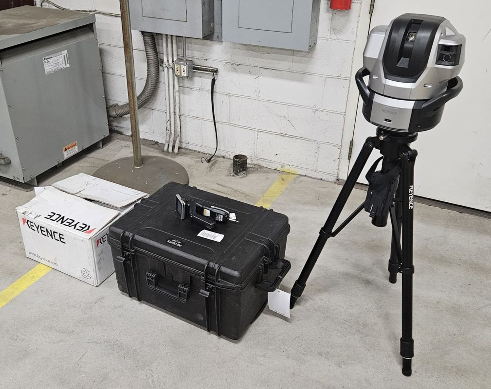Keyence WM-C3500 Wide-Area Portable Coordinate Measuring Machine, S/N ...