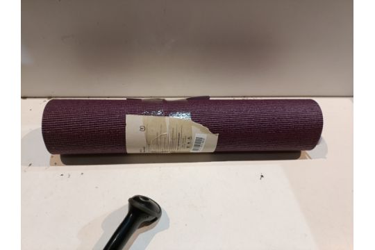Yogamatters Sticky Yoga Mat (Berry) Total RRP £33.08 Condition Report ...