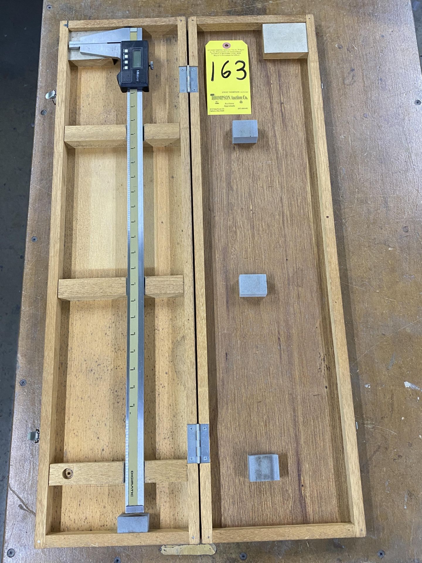 Mitutoyo 24" Digital Calipers