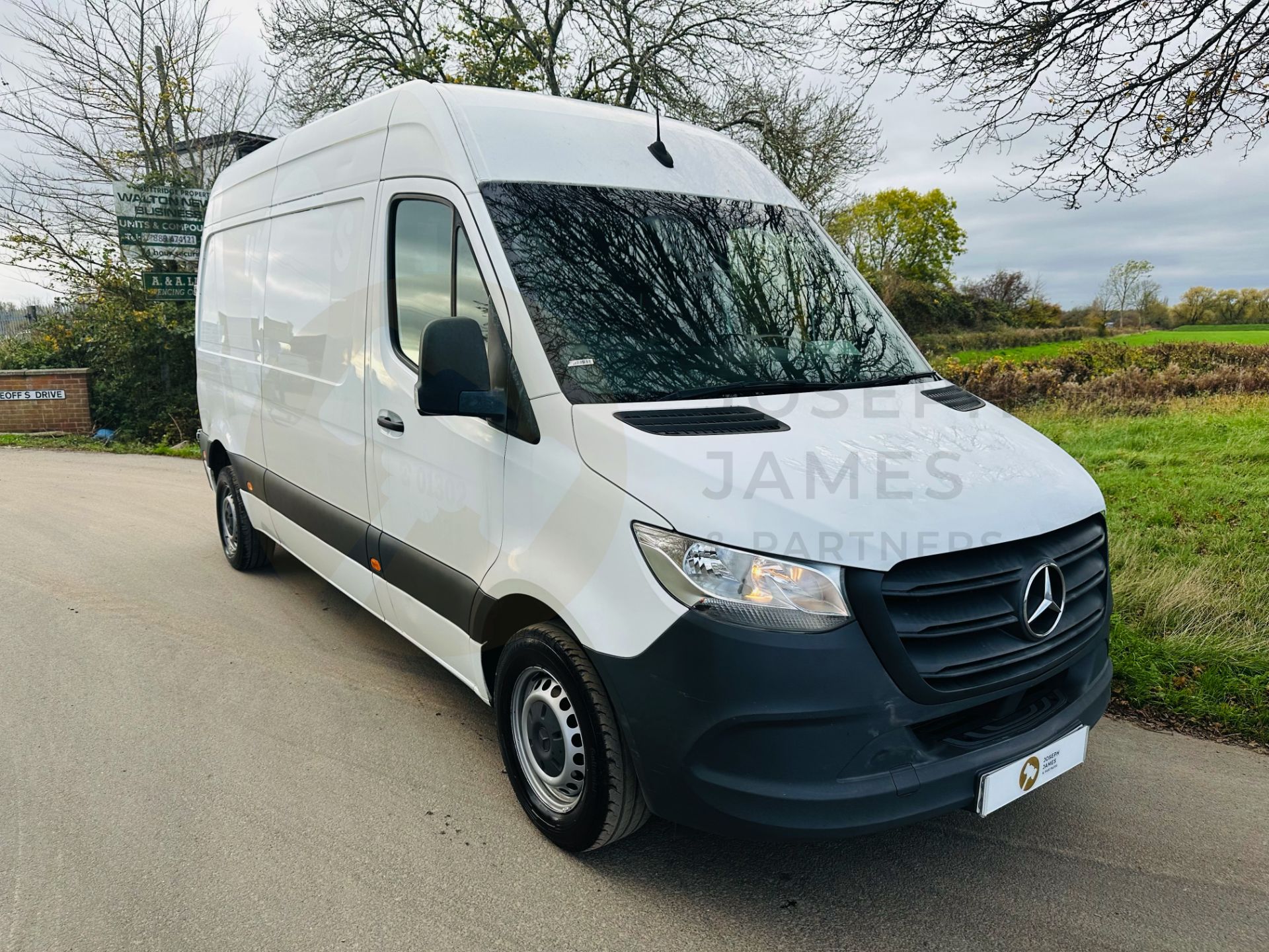 MERCEDES SPRINTER 314 CDI *MEDIUM WHEEL BASE* PROGRESSIVE - 2021 REG ...